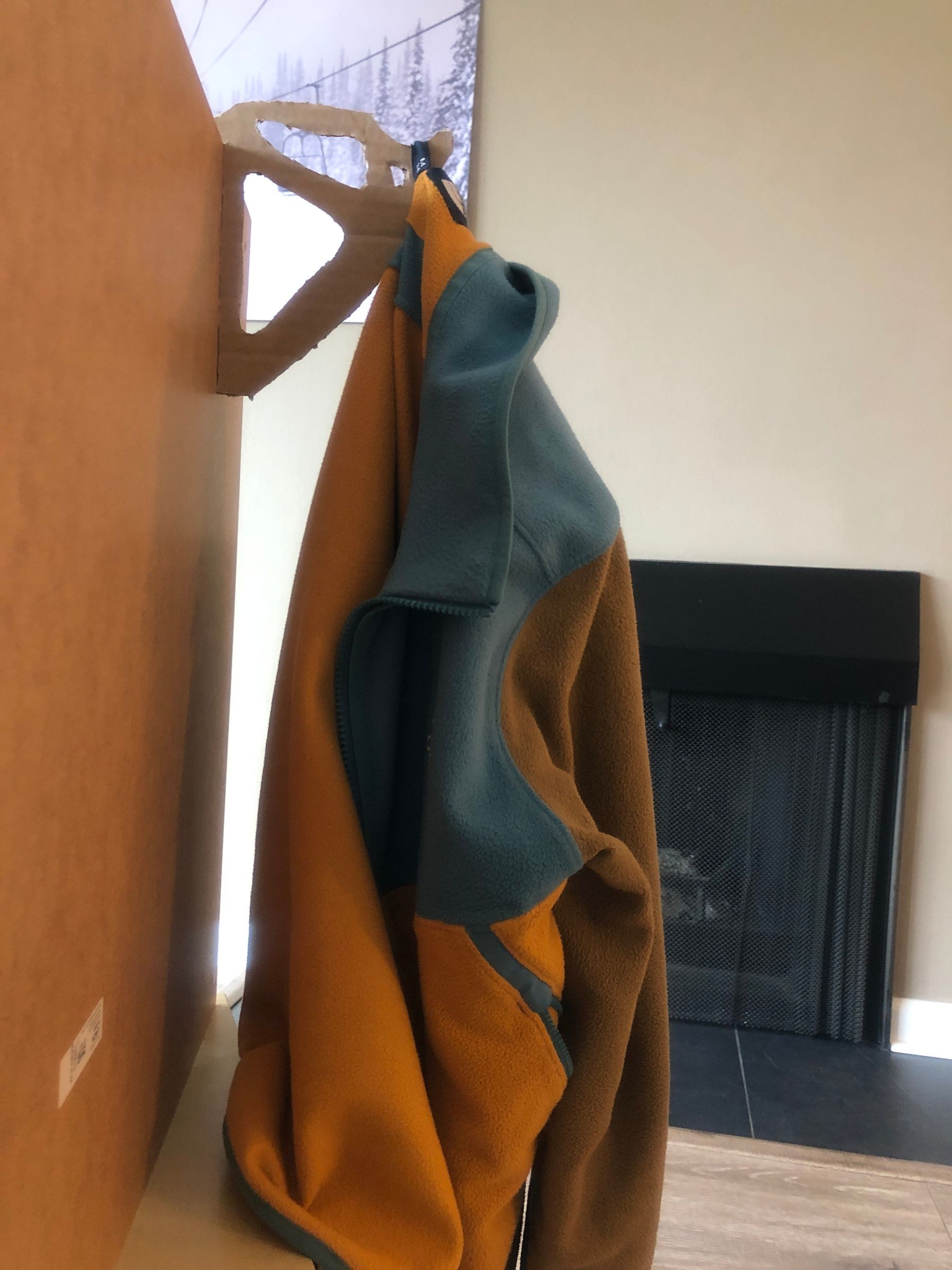 Cardboard Door/cubical Coat Hanger : 4 Steps - Instructables