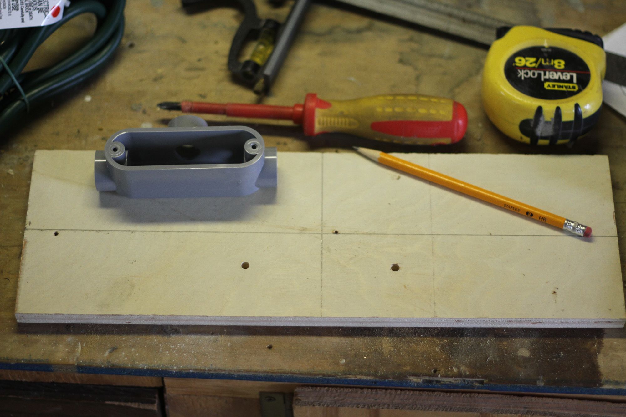 Monitor Speaker Mount : 6 Steps - Instructables