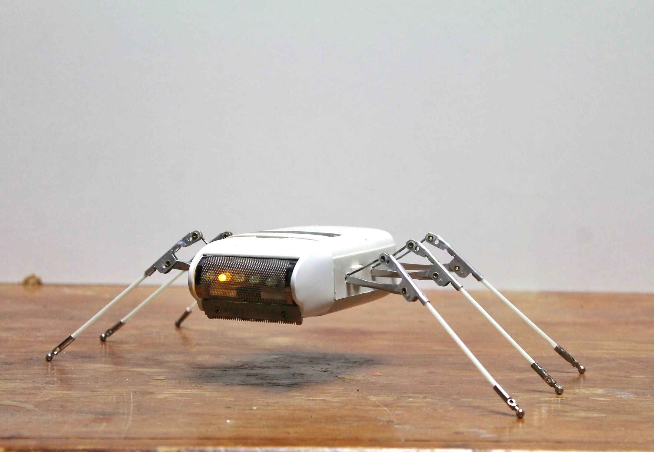 Light Sensitive Junkbot : 14 Steps (with Pictures) - Instructables