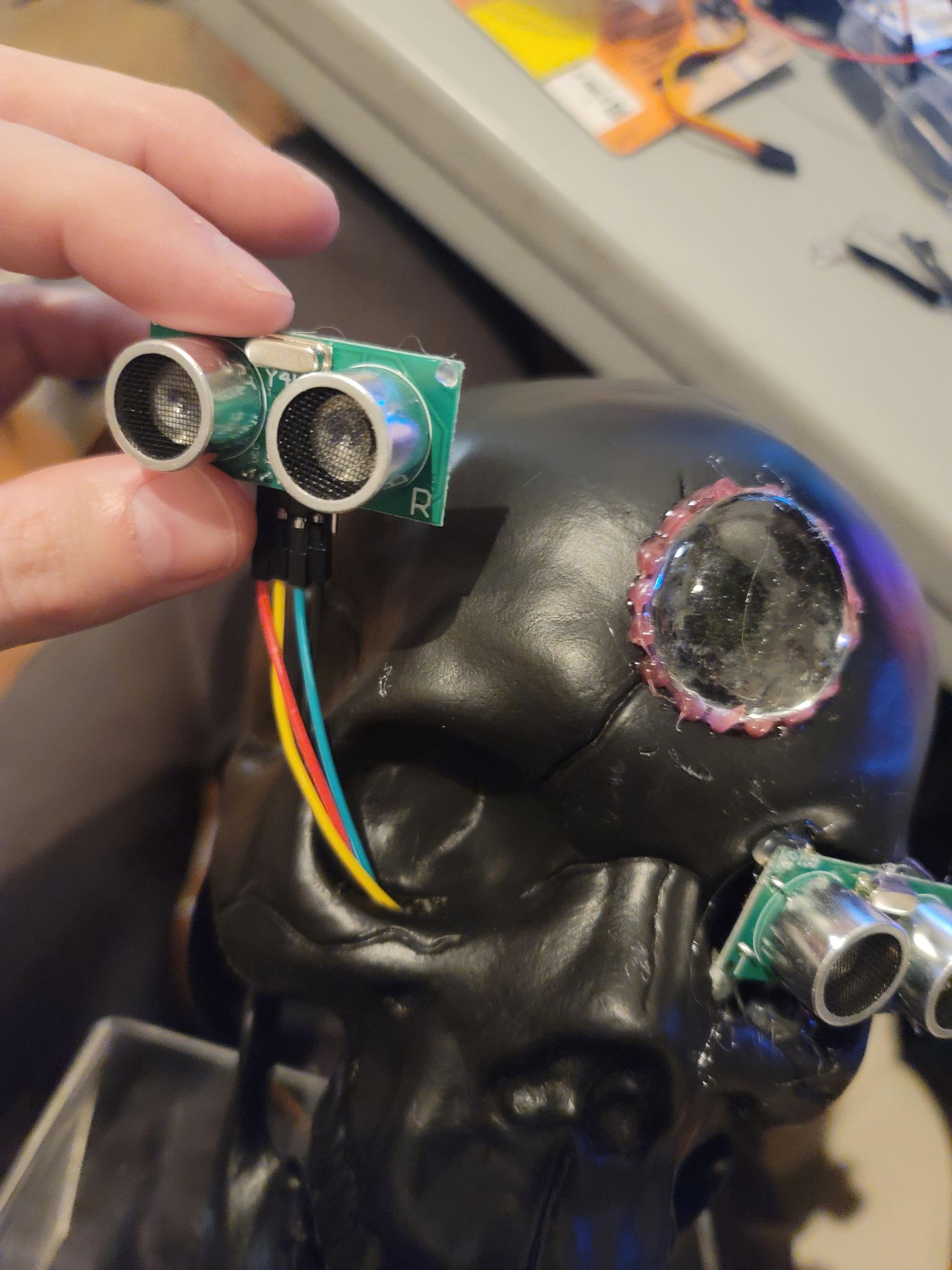 Arduino Controlled Object Following Halloween Skull : 5 Steps (with ...