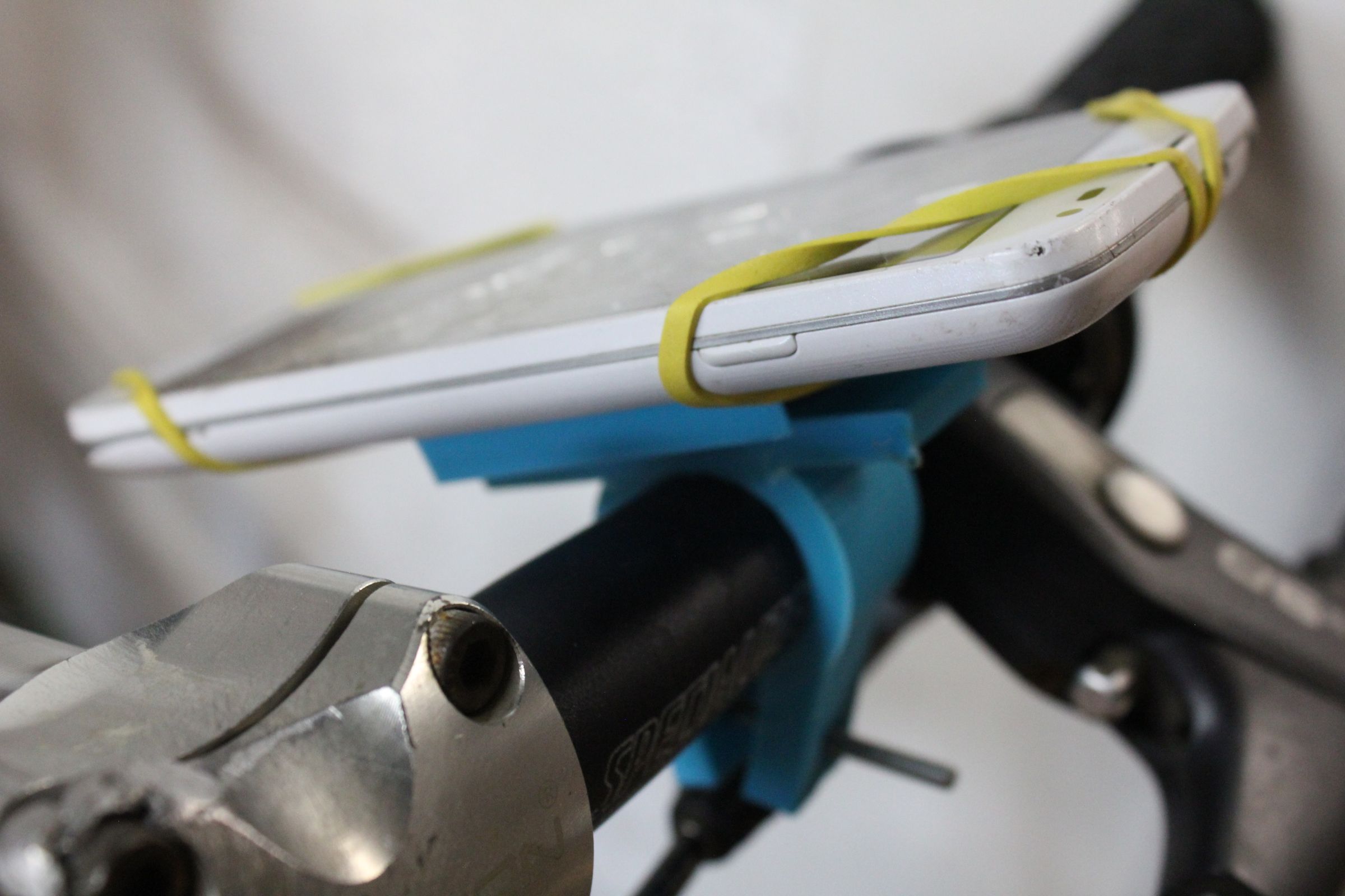 Bike Powered Phone Charger : 6 Steps (with Pictures) - Instructables