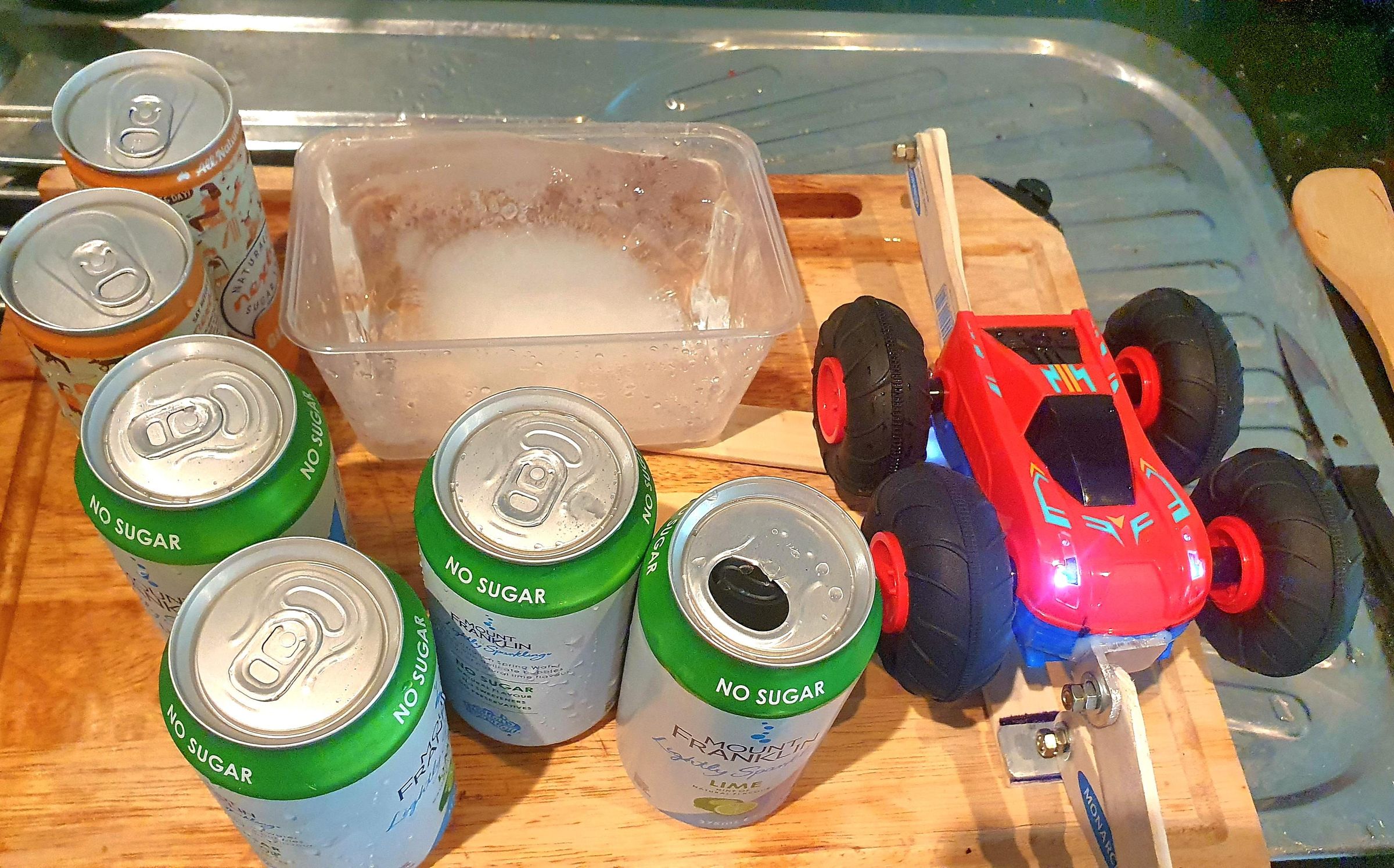 Beer Can Cooling - 3 Degrees C in 3 Minutes : 10 Steps - Instructables