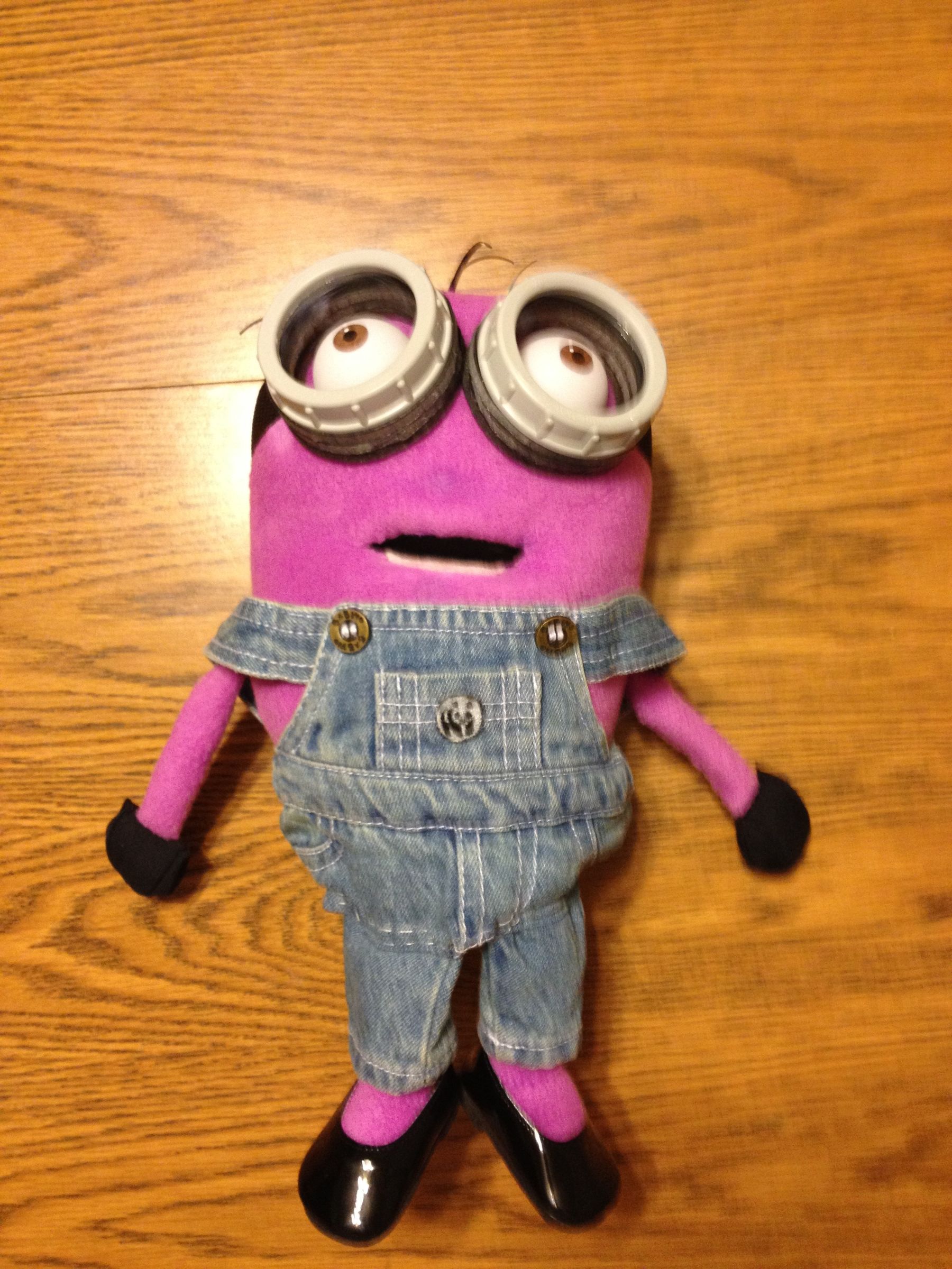 Custom Made Purple Minion Puppet : 14 Steps (with Pictures) - Instructables