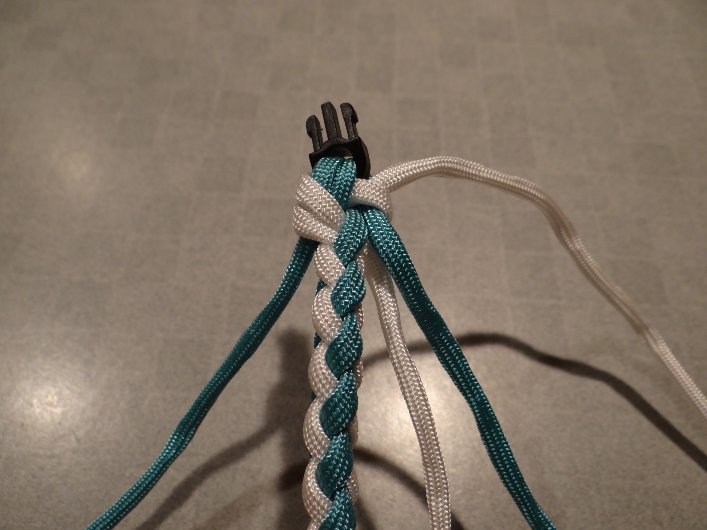 4 Strand Round Braid Necklace - Instructables