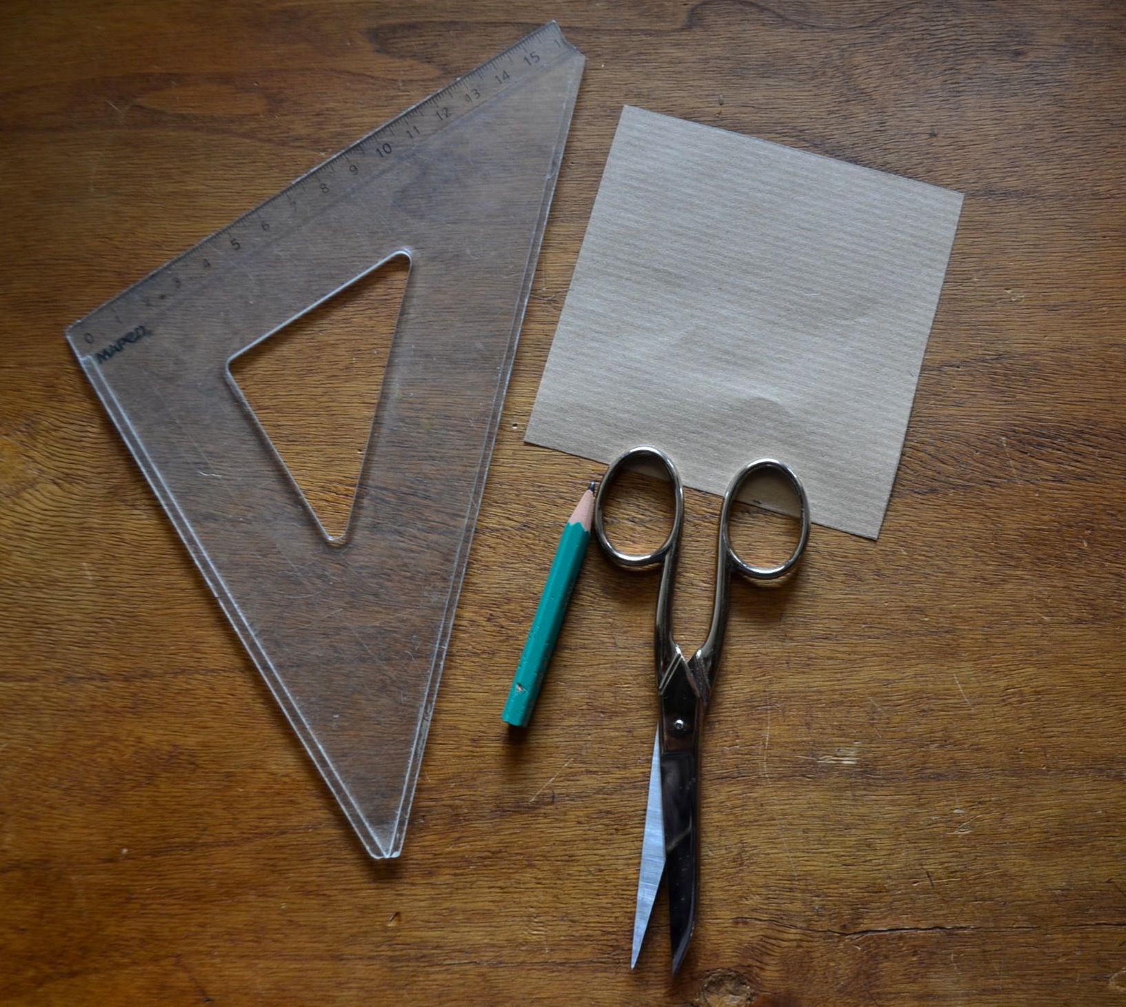 SIMPLE PAPER BOX : 10 Steps (with Pictures) - Instructables