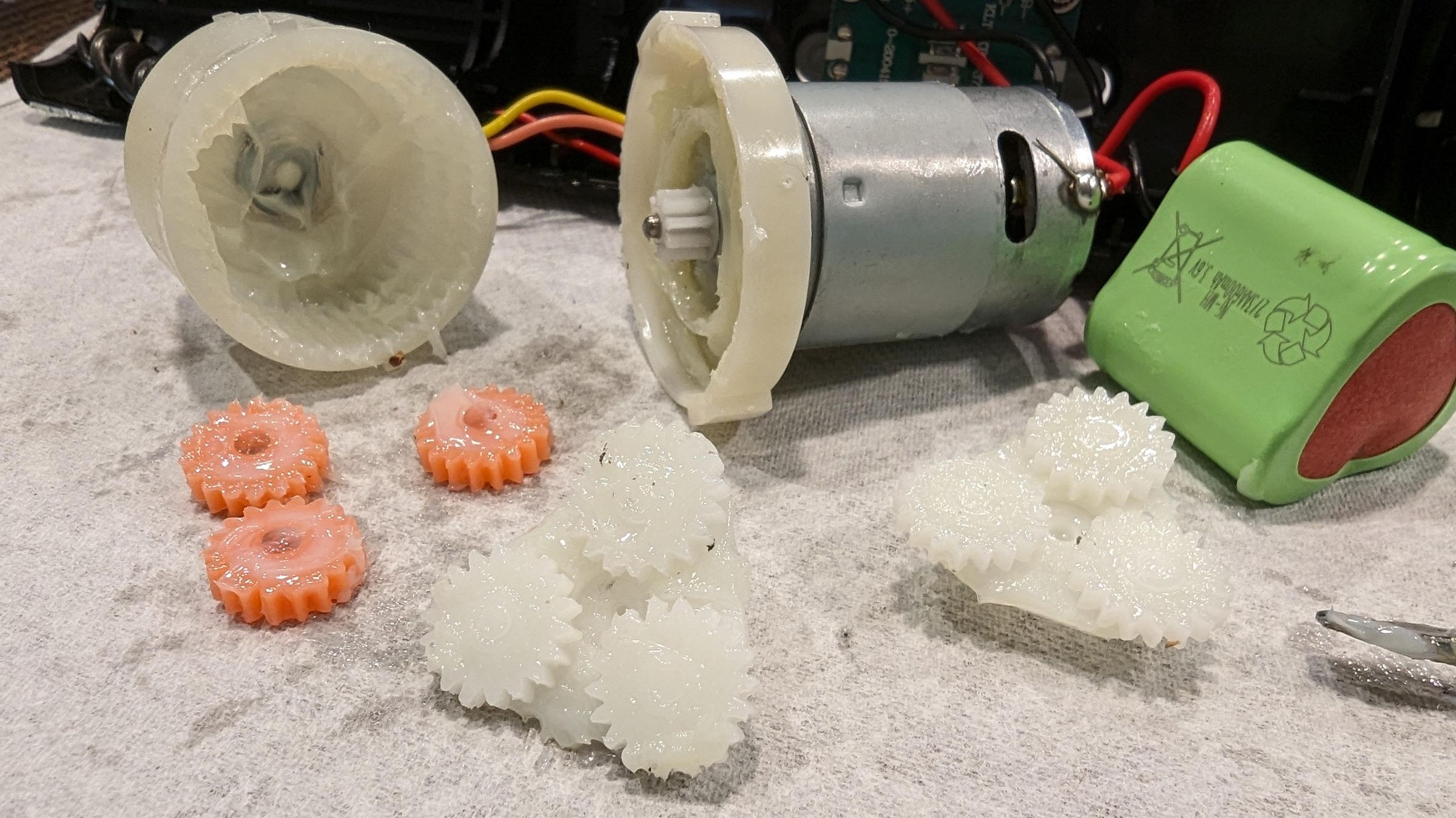 How to Fix a Broken Rabbit Electric Wine Opener : 7 Steps - Instructables