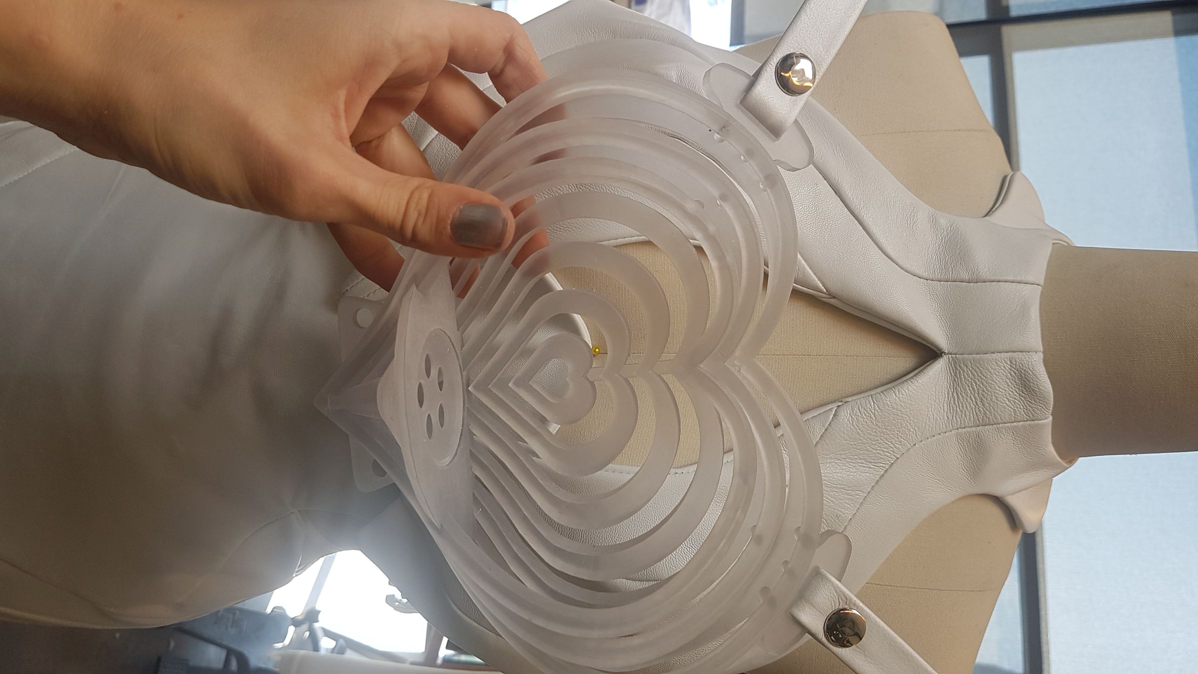 HOW TO MAKE YOUR OWN ROBOTIC COCKTAIL DRESS : 10 Steps (with Pictures ...