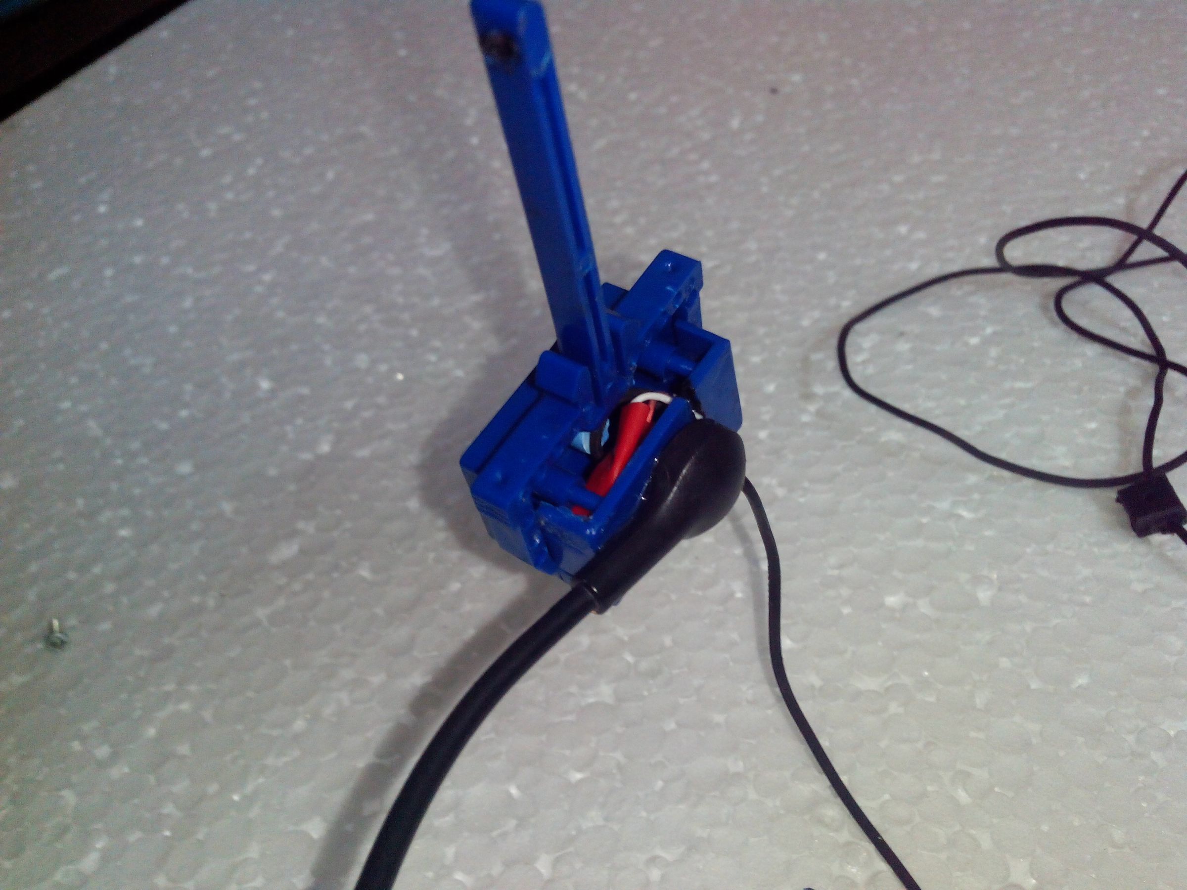 Add a Mic to Any Headphone - Simple : 7 Steps - Instructables