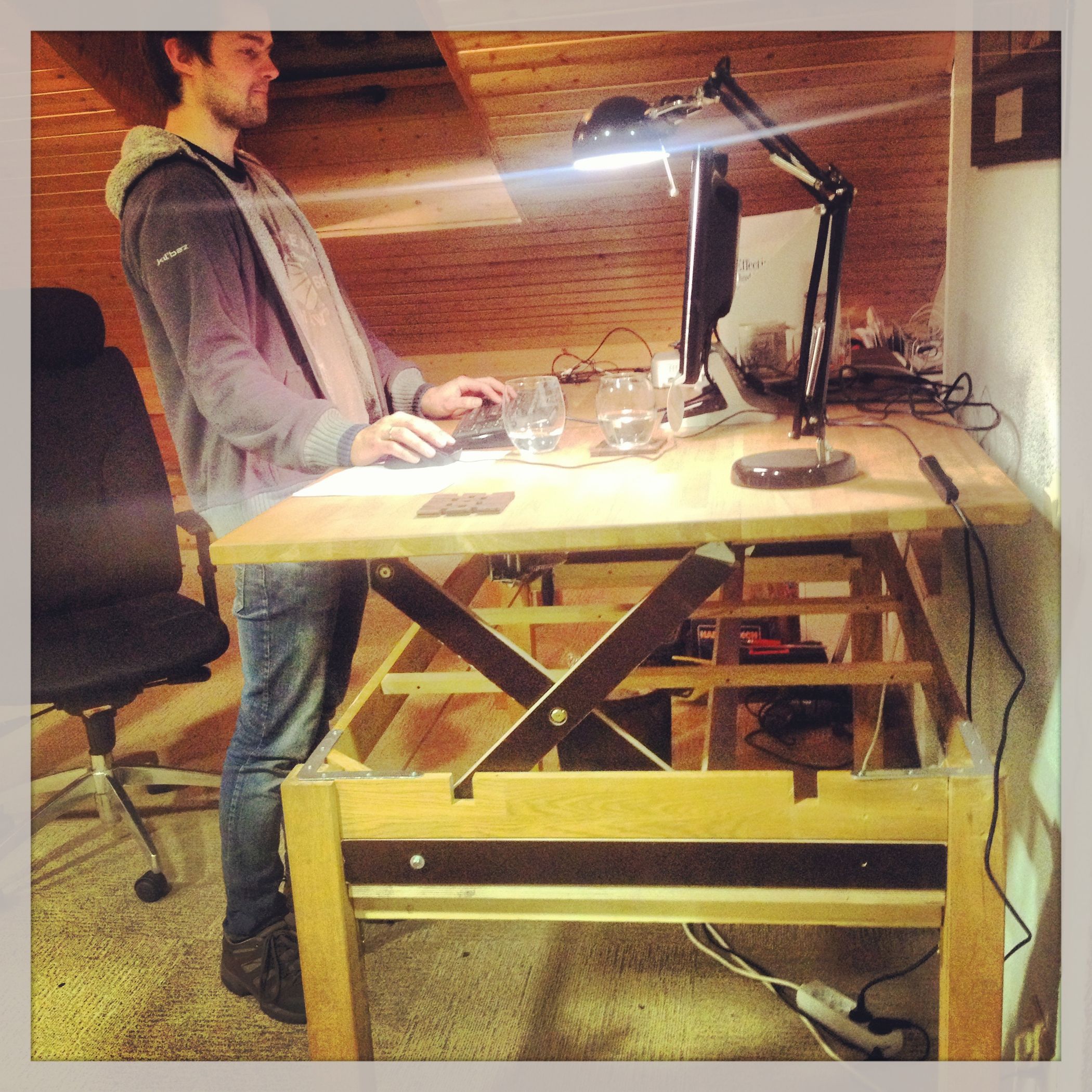 Liftable / Stand-up / Rising - Desk / Table (with Pictures) - Instructables