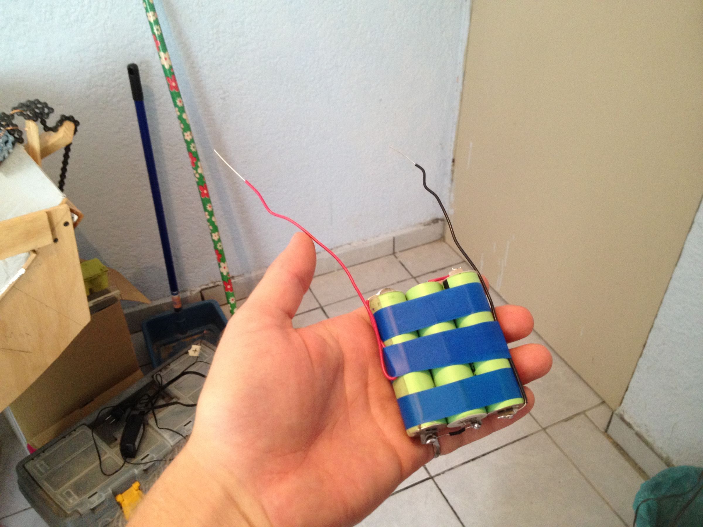 Free Lithium Ion Battery Pack : 7 Steps - Instructables