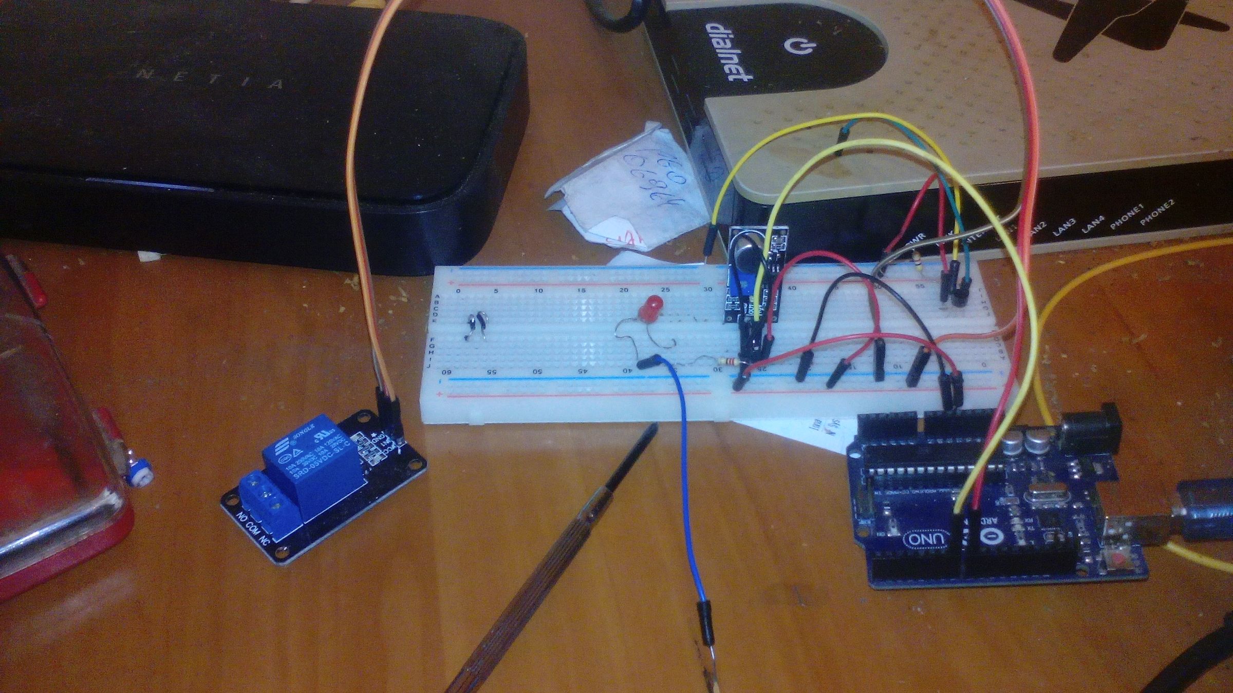 How to Turn ON AC Light and Fan by Clap Using Arduino and Sound Sensor ...