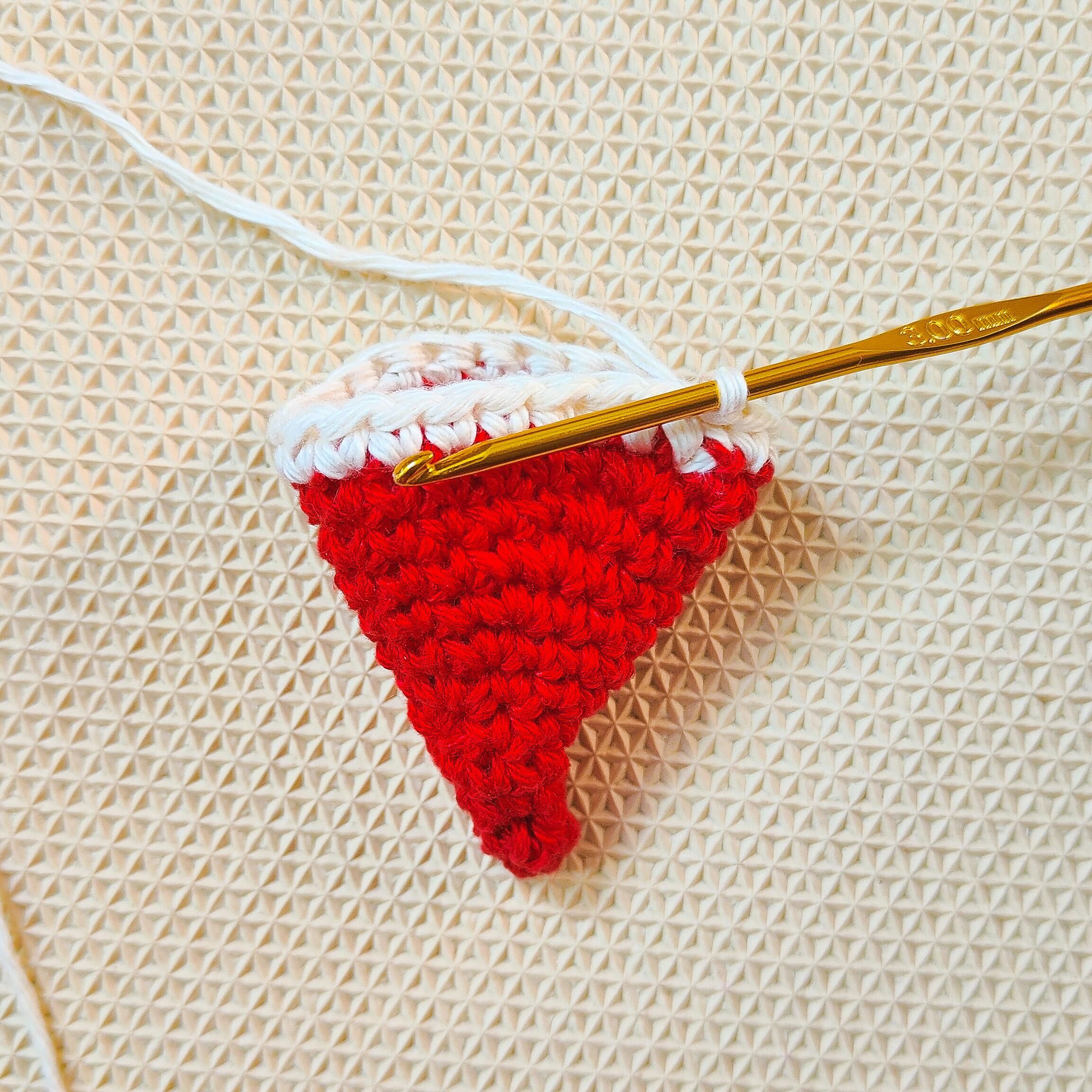 Crochet Mini Santa Hat Ornament With Single Crochets : 16 Steps (with ...