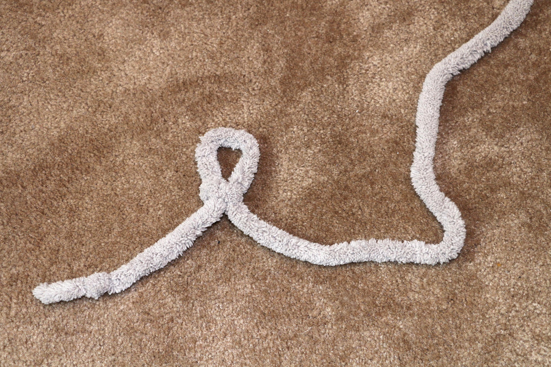 Easy Chunky Hand-Knitted Blanket in One Hour : 9 Steps (with Pictures ...