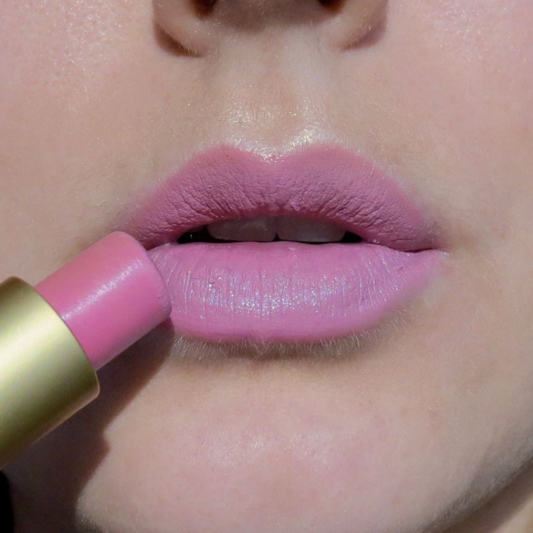 How to Easily Emphasize Your Lips : 5 Steps - Instructables