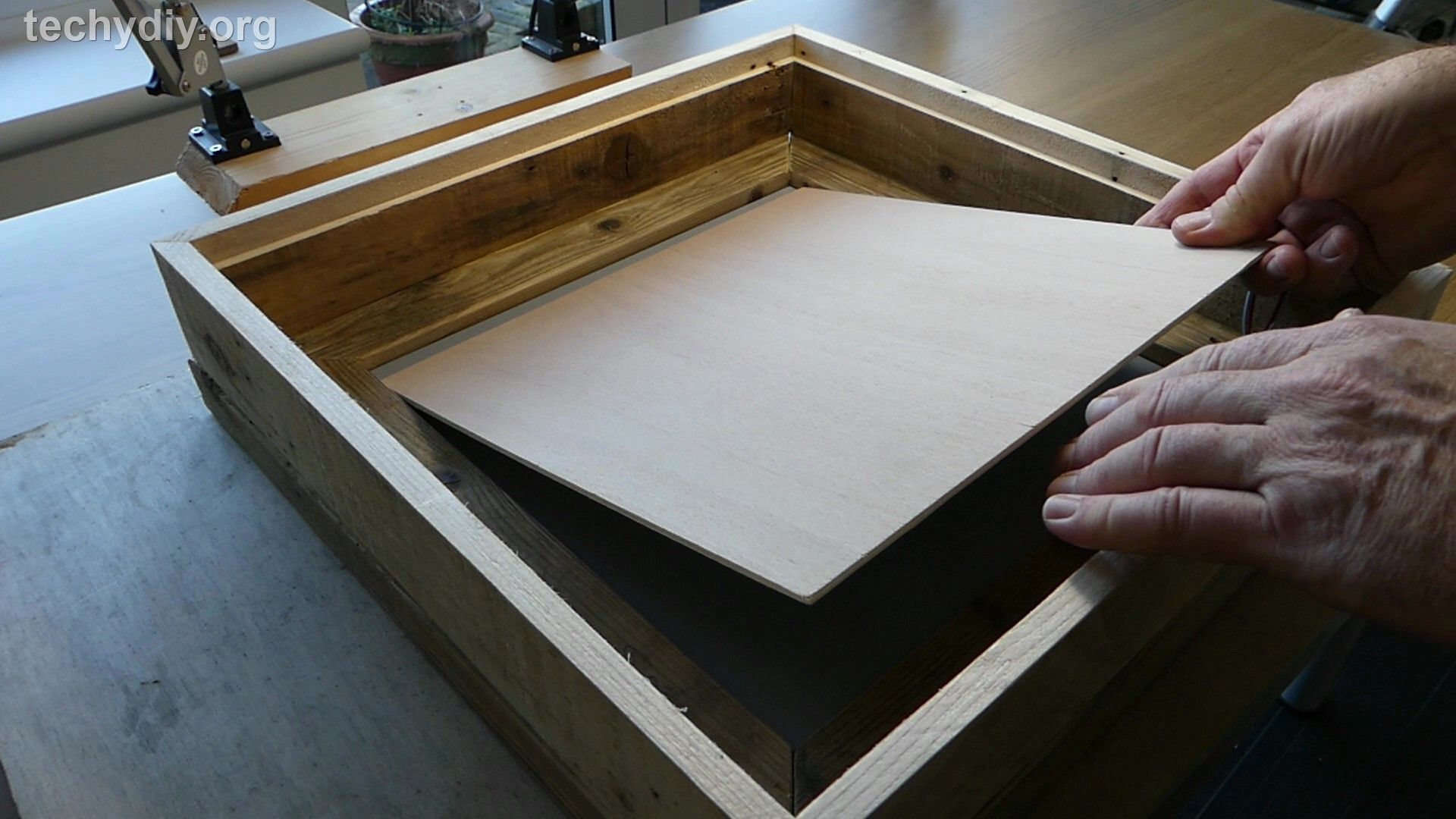 Snowman Led Edge Lit Mirror Sign : 21 Steps (with Pictures) - Instructables