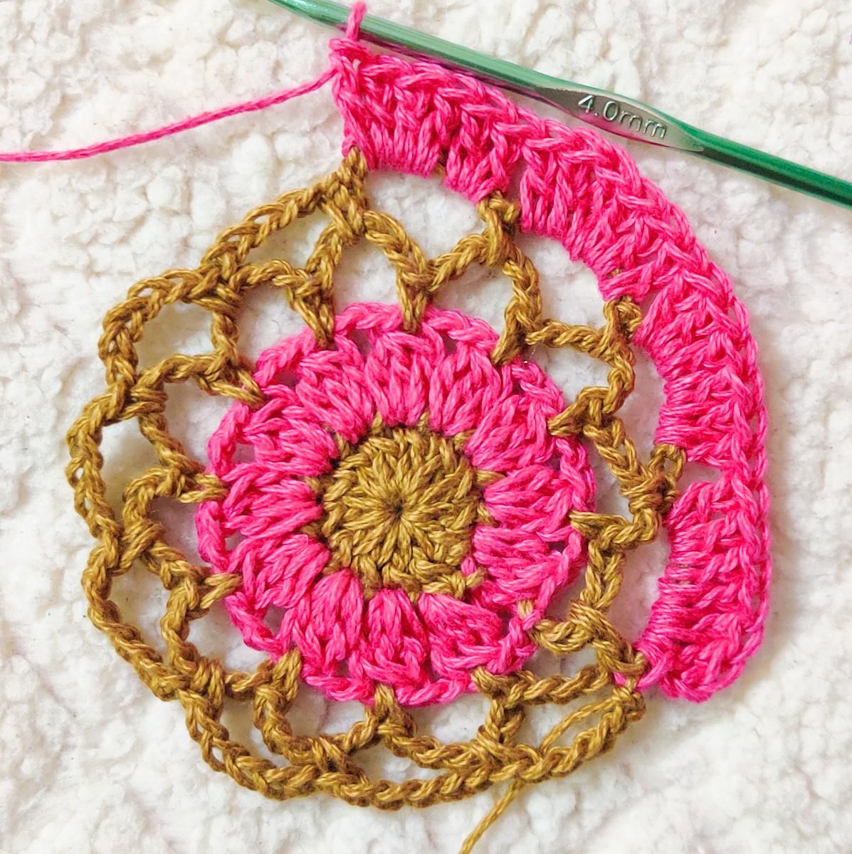 Ruffled Mini Flower Doily : 10 Steps (with Pictures) - Instructables