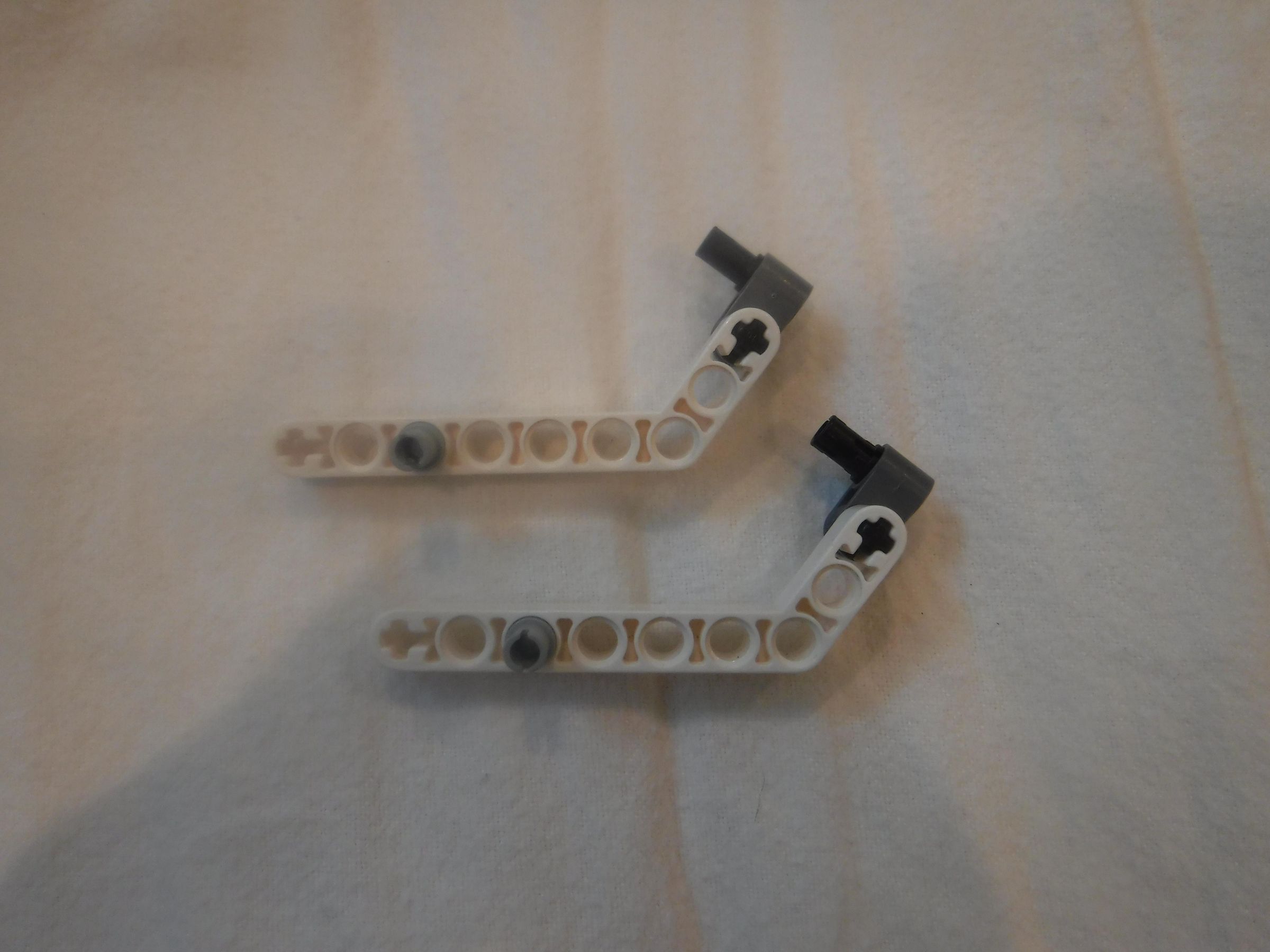 Lego Claw : 5 Steps - Instructables