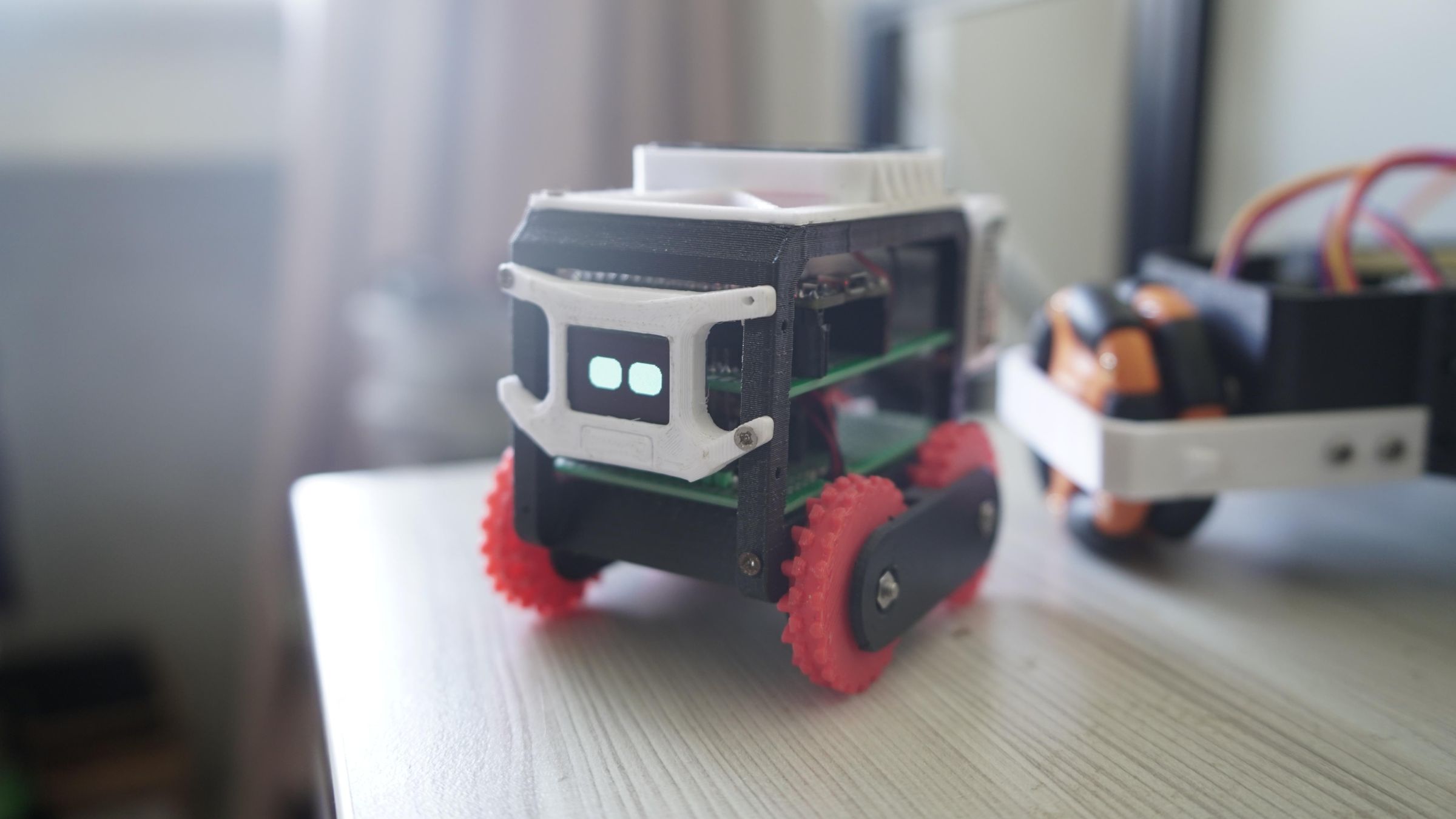 Tiny Desktop Robot With ESP32 and FreeRTOS : 7 Steps (with Pictures ...