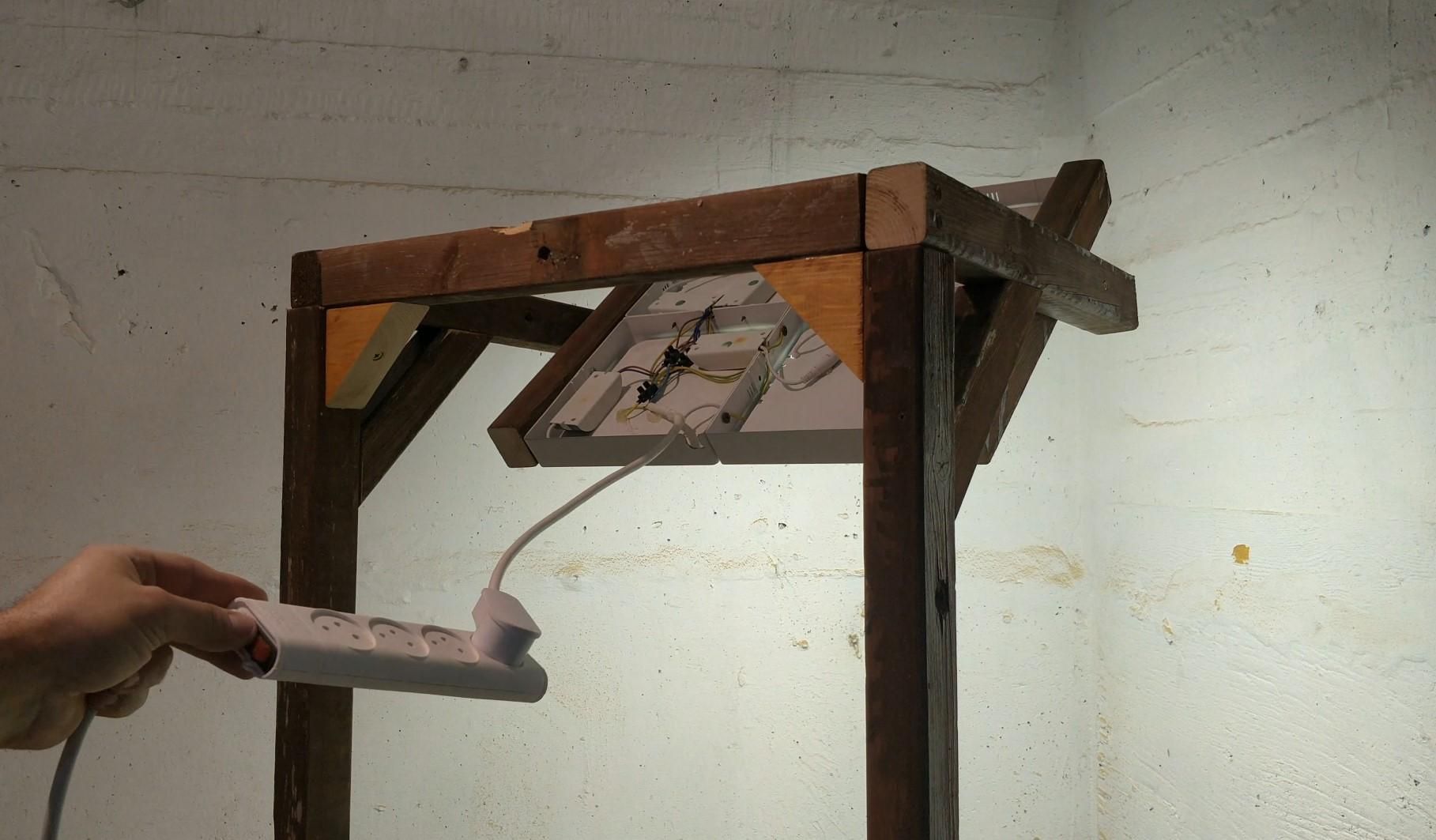 DIY LED Lighting Stand for Video Recording & Photography Quality ...