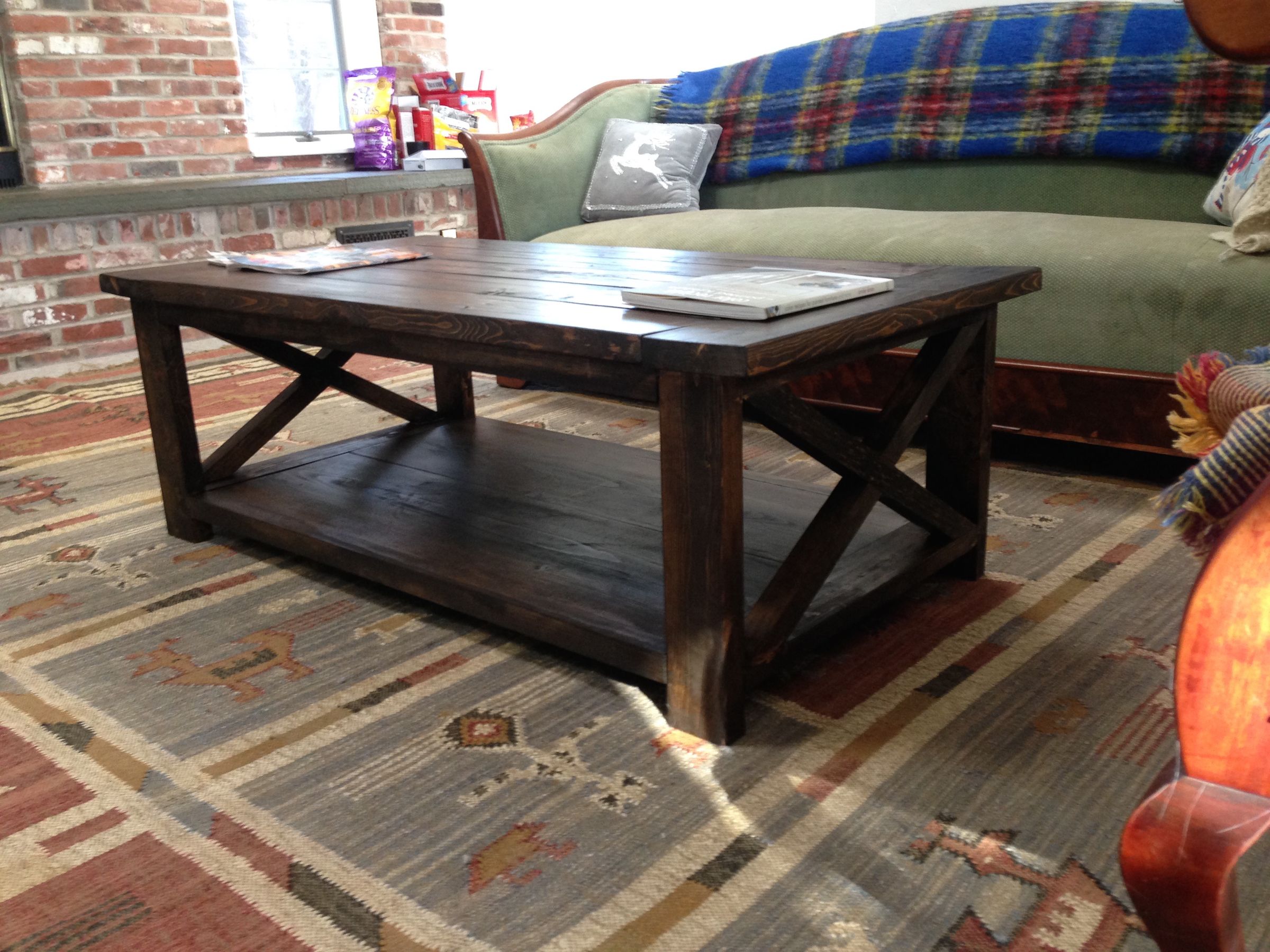 Rustic Coffee Table : 4 Steps - Instructables