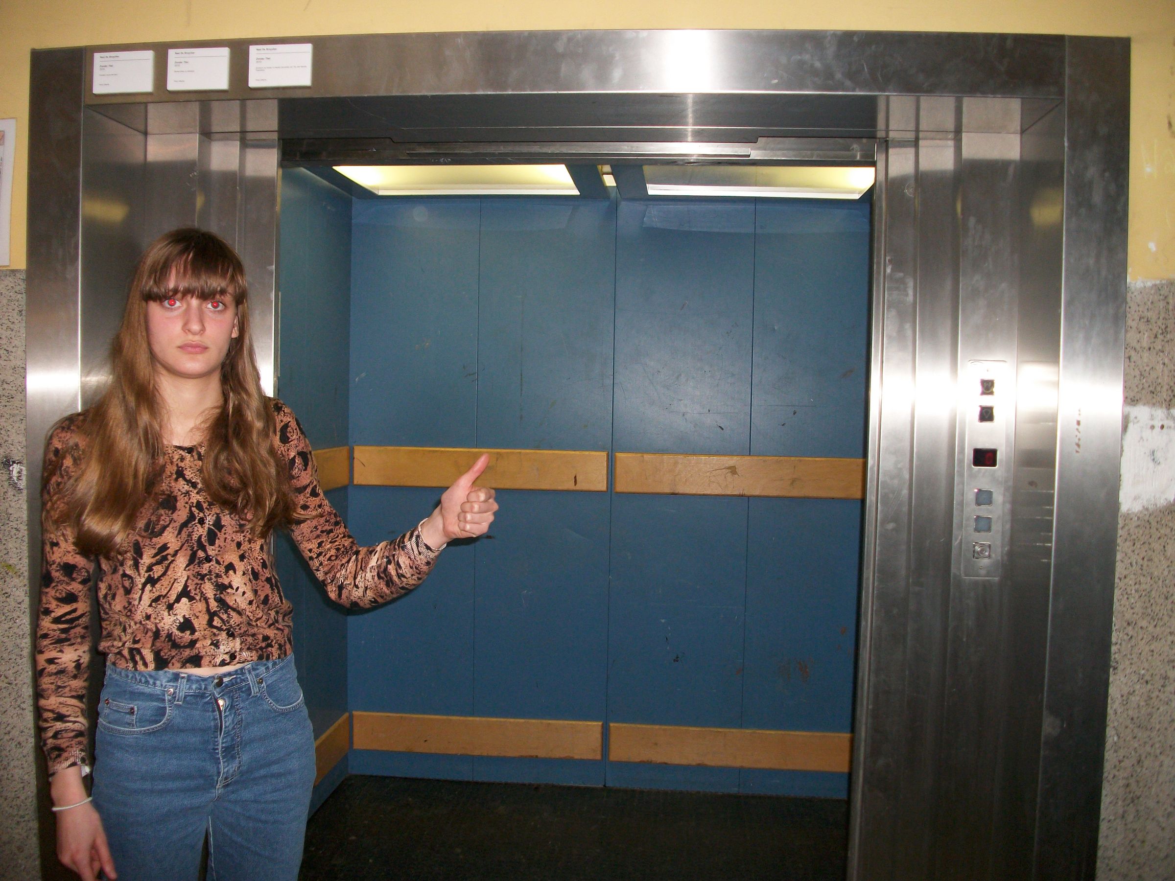 How to Take in the Elevator Backwards! : 12 Steps - Instructables