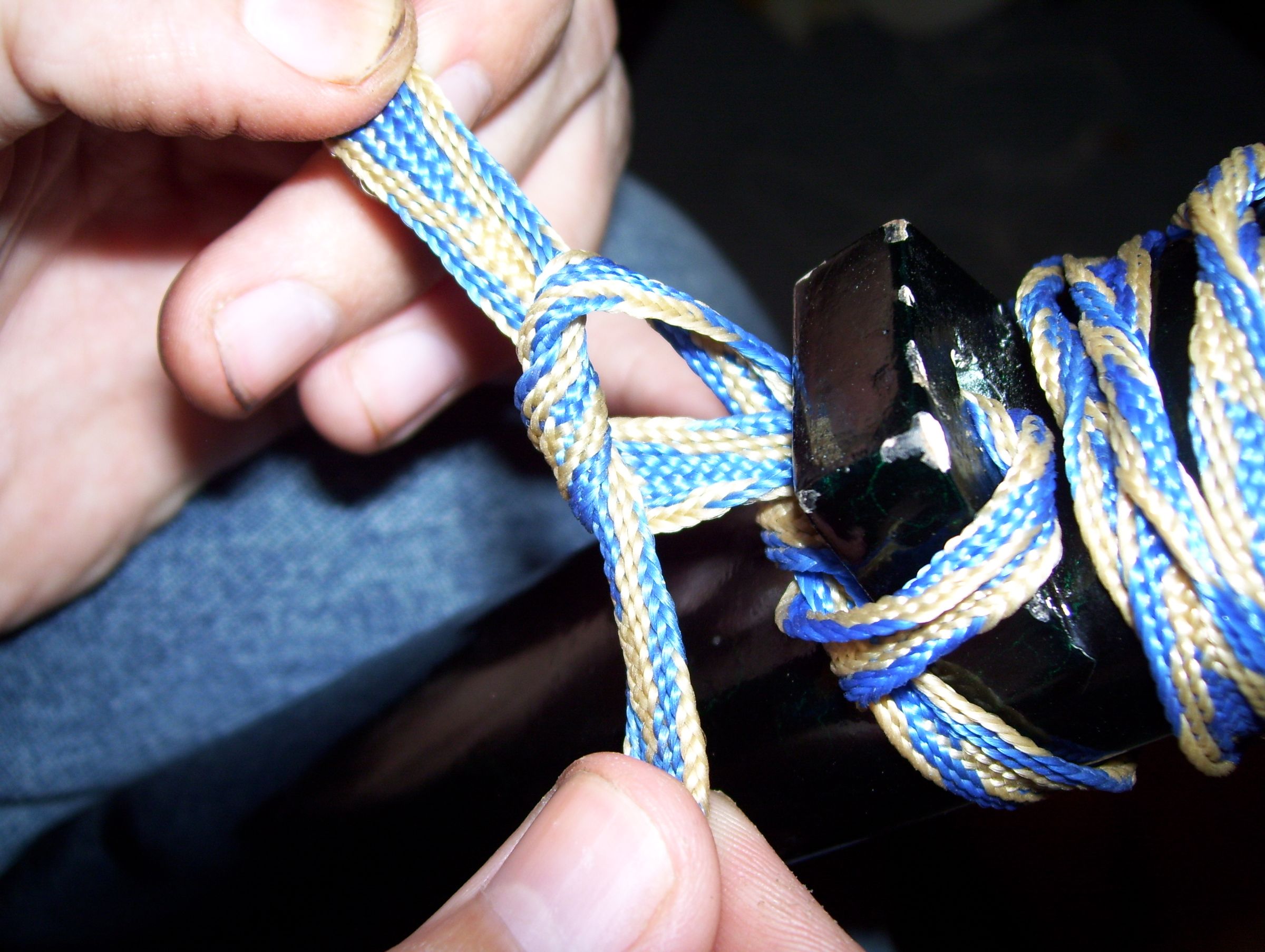 How to Wrap a Samurai Sword Handle : 7 Steps - Instructables