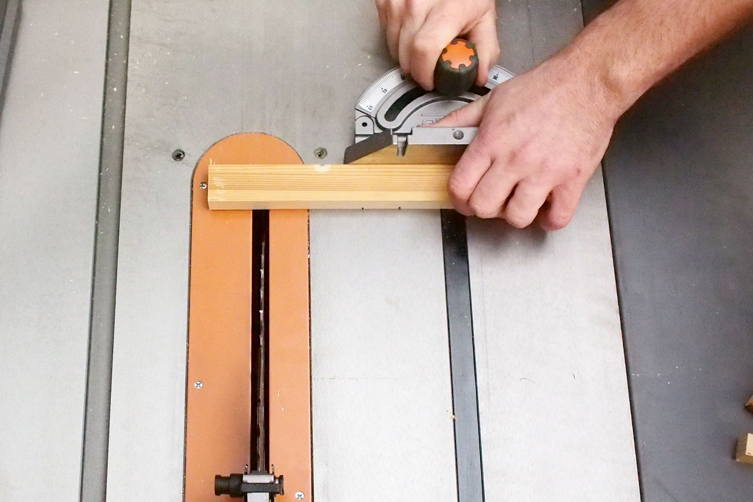 Meet Your Saw : 8 Steps - Instructables