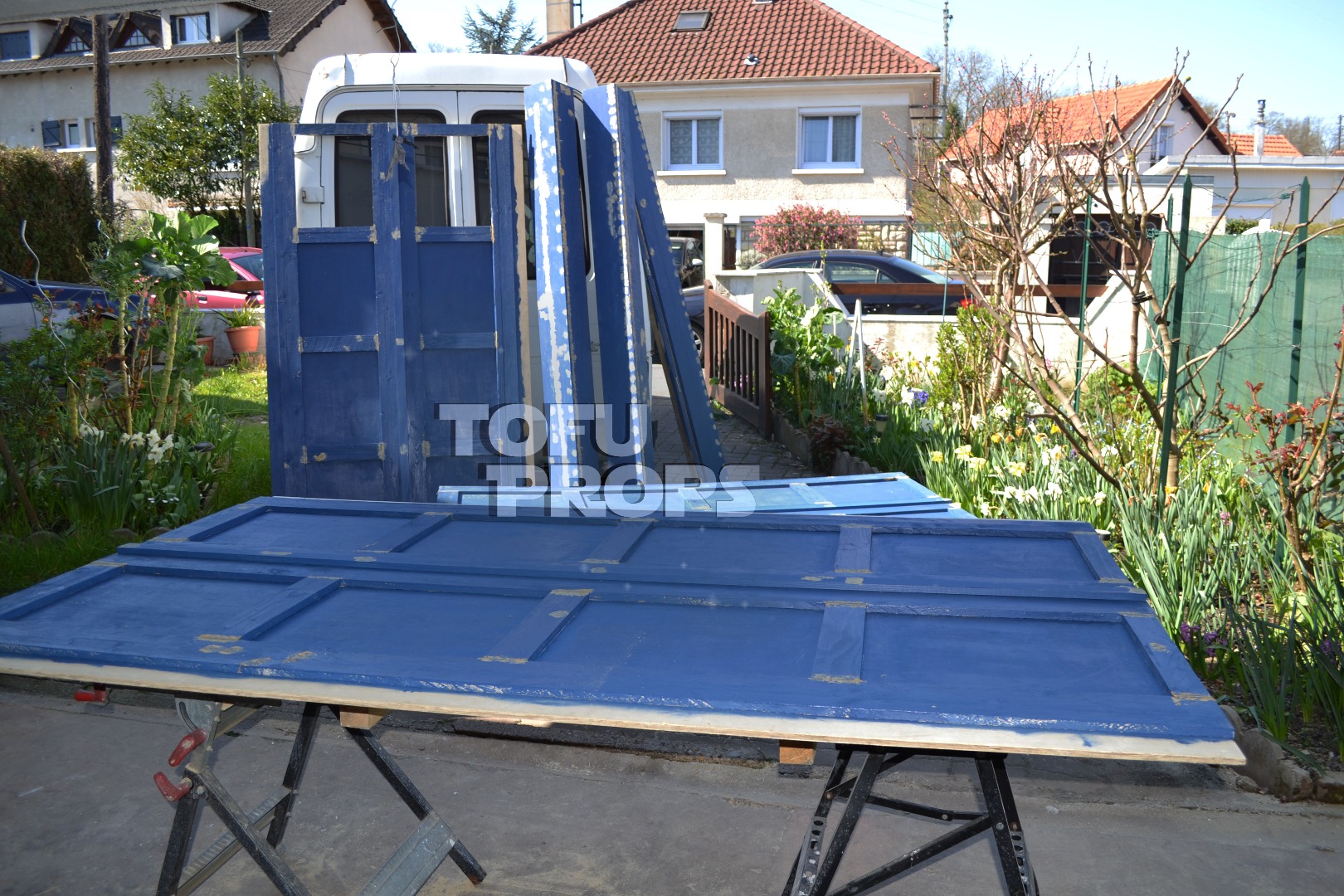 TARDIS DR WHO Life Size - Instructables