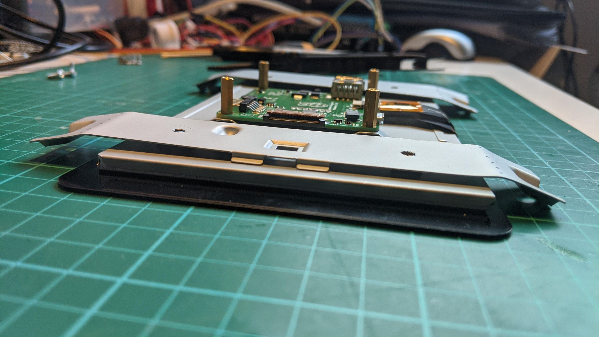 Flush Mount Raspberry Pi 7" Touchscreen : 3 Steps - Instructables