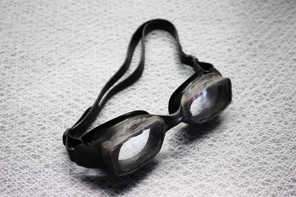 Make Your Own Prescription Swimming Goggles : 4 Steps (with Pictures ...