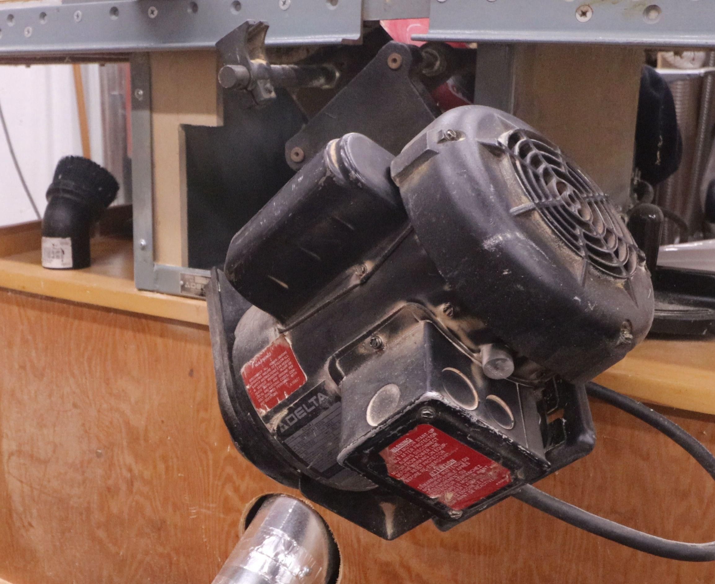 Adding Dust Collection to a Contractor's Table Saw : 10 Steps ...