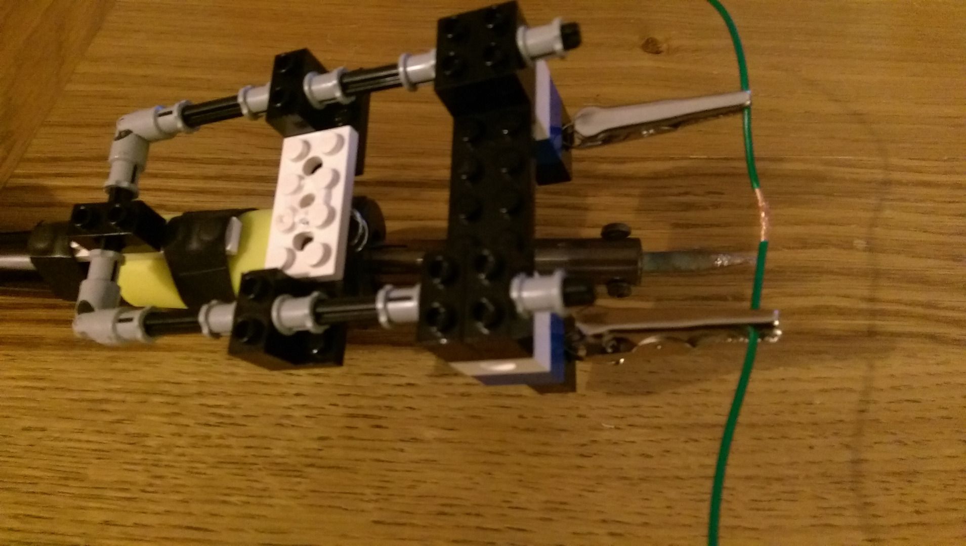 Soldering Iron 'Buddy' - the Lego Way : 8 Steps - Instructables