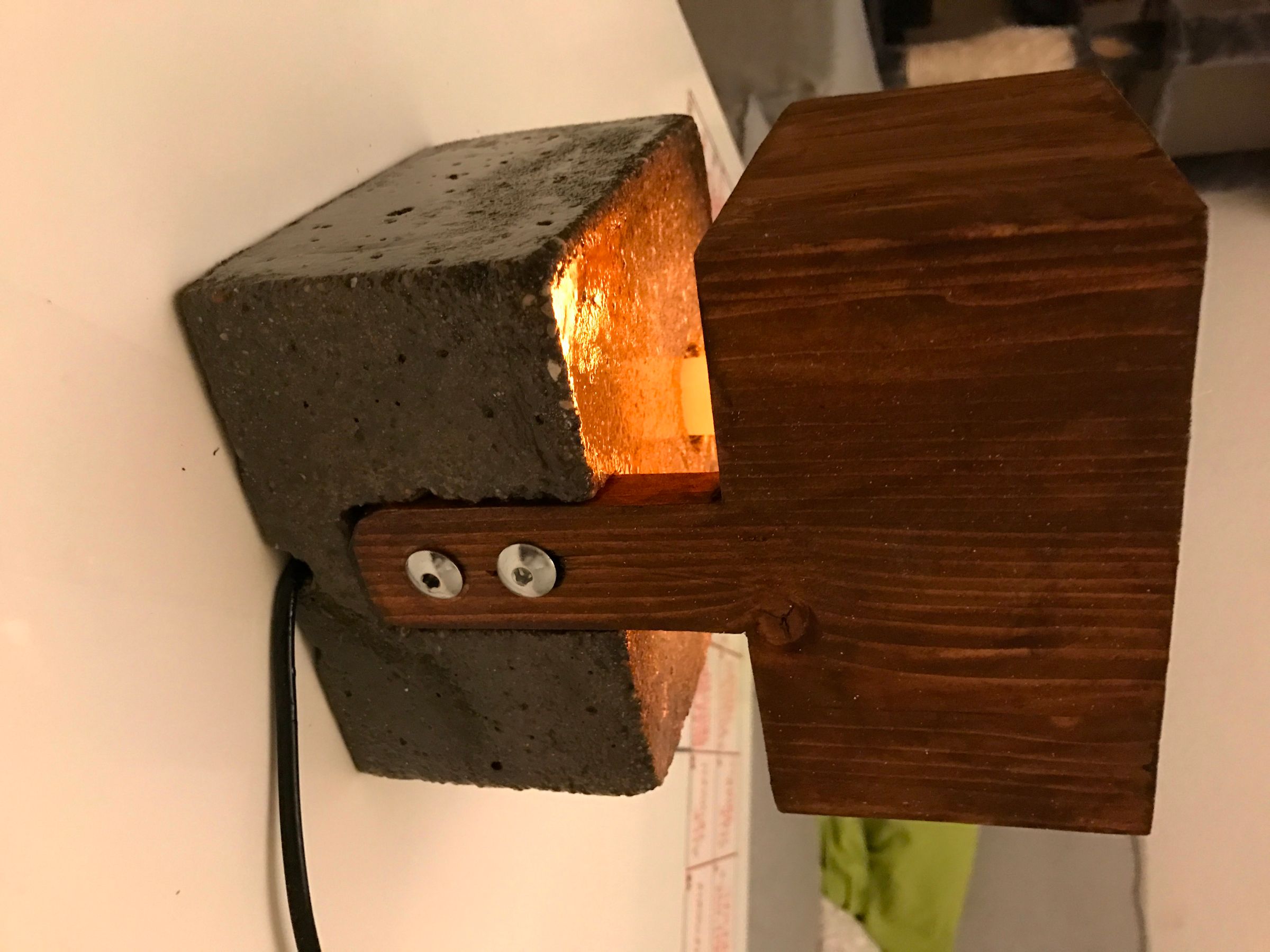 Kinda Floating Desk Lamp : 8 Steps (with Pictures) - Instructables