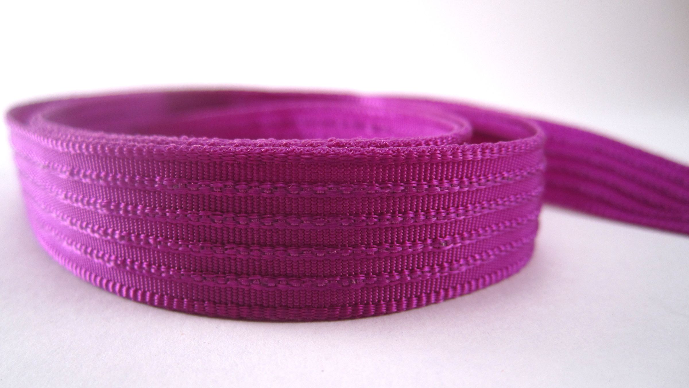 How to Dye Conductive Ribbon Cable 4-Conductor : 6 Steps - Instructables