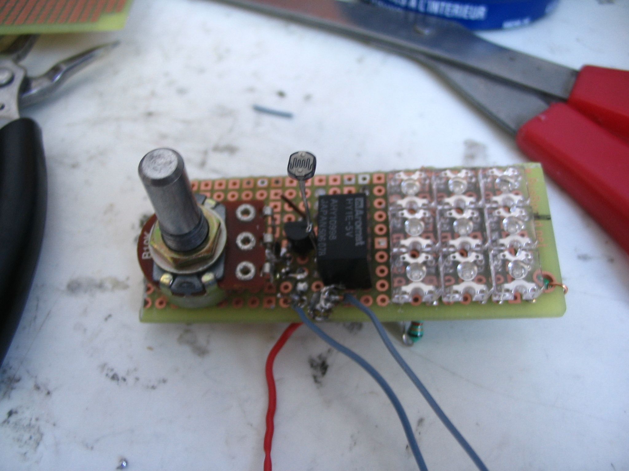 Shadow/remote Control Activated Leds. : 5 Steps - Instructables