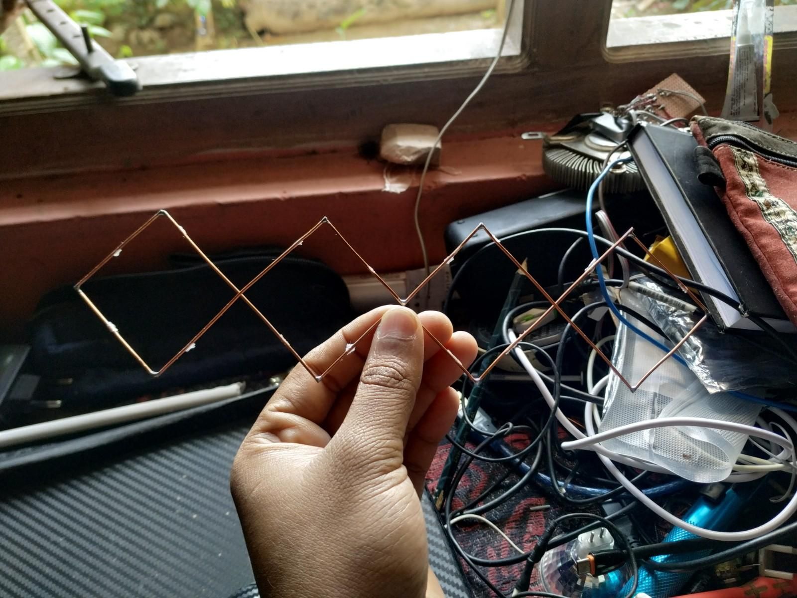 How to Make 4G LTE Double BiQuade Antenna Easy Steps : 3 Steps ...