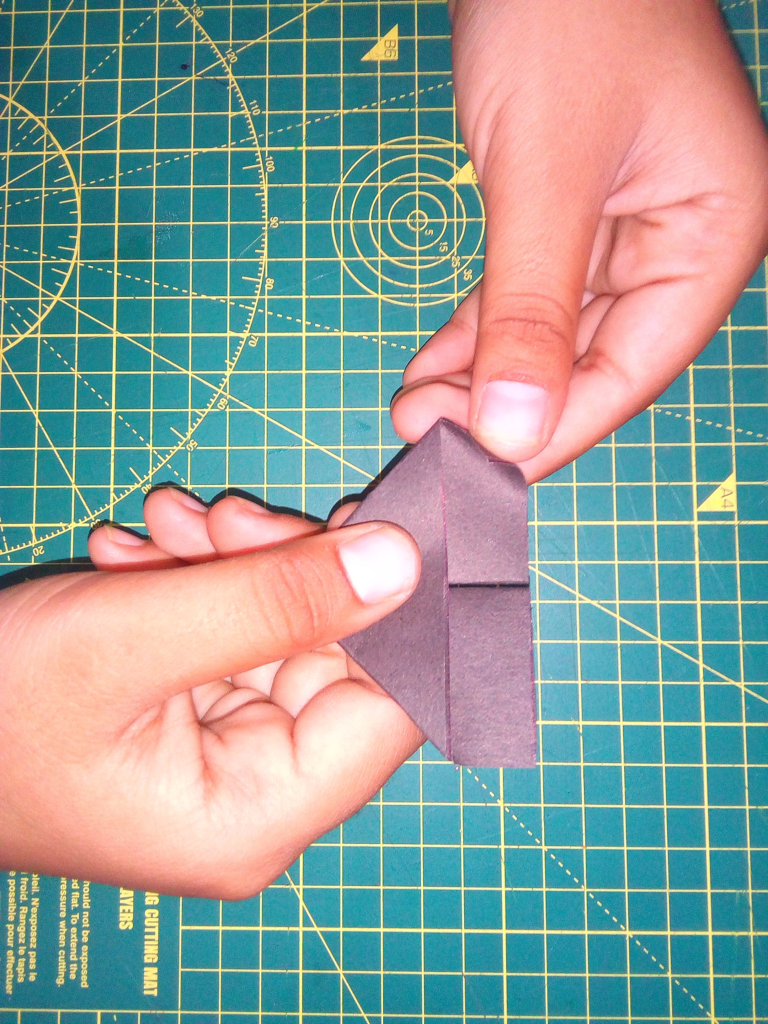 Origami Key Chain : 9 Steps (with Pictures) - Instructables