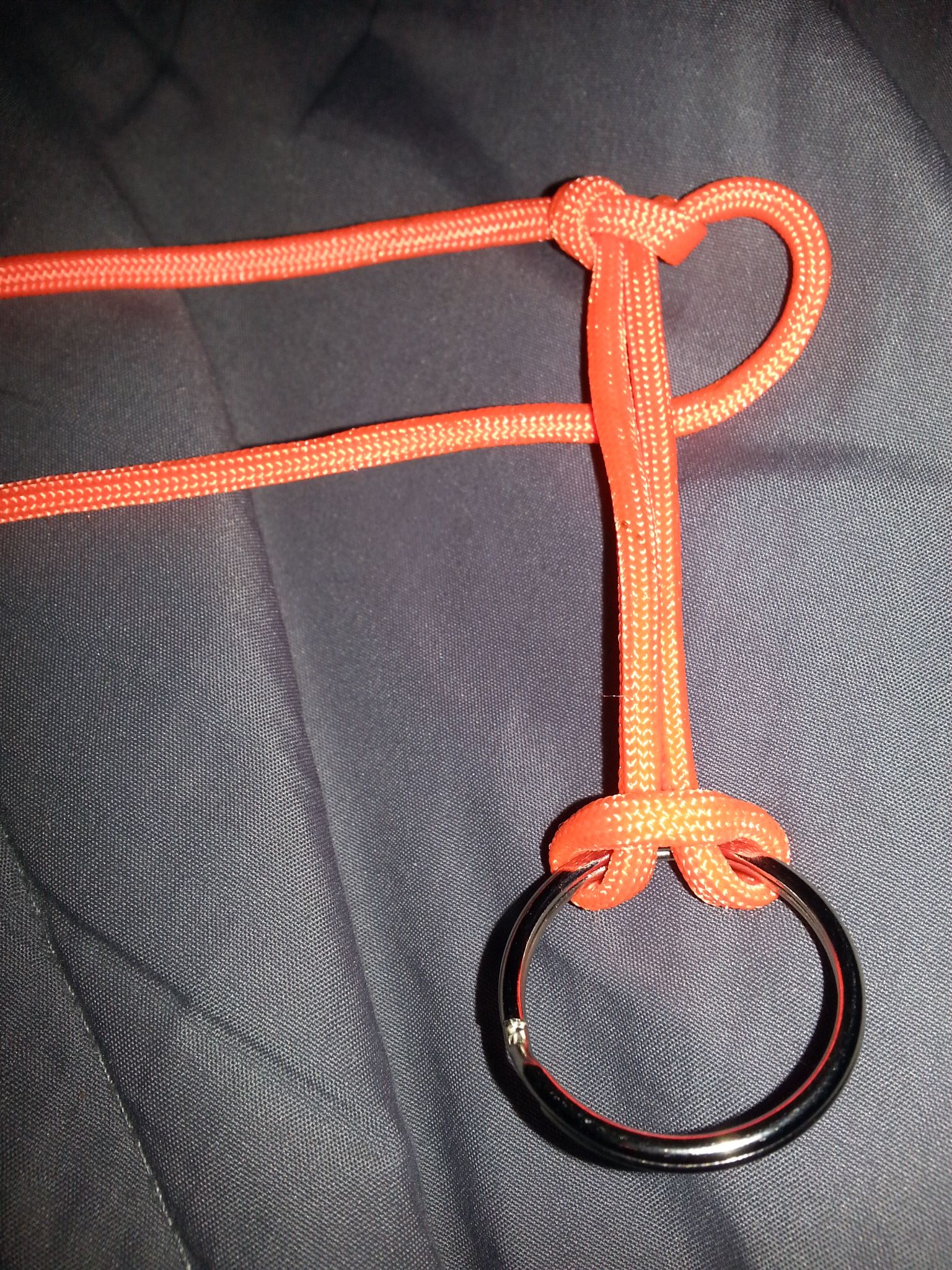 Easy Paracord Key Chain : 7 Steps (with Pictures) - Instructables