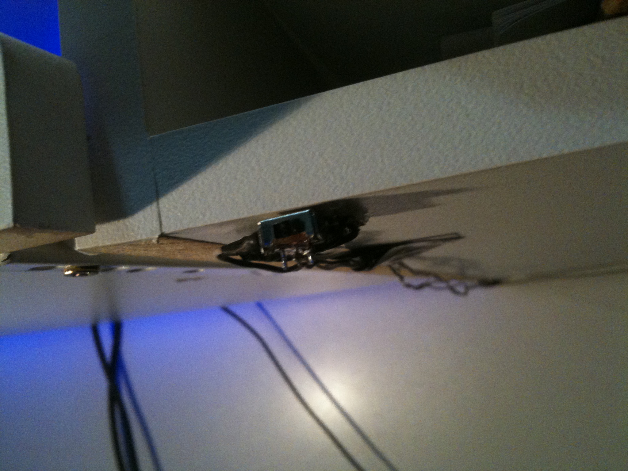 How to Make a Keyboard Night Light : 7 Steps - Instructables