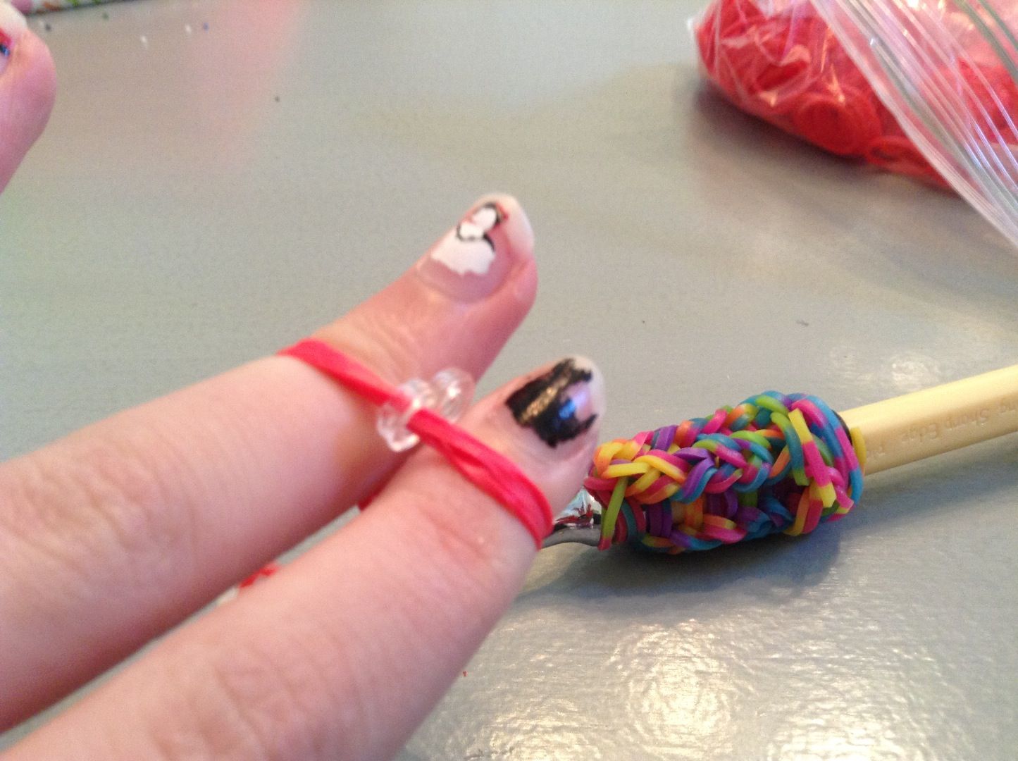 Rainbow Loom 3D Pokeball : 4 Steps - Instructables