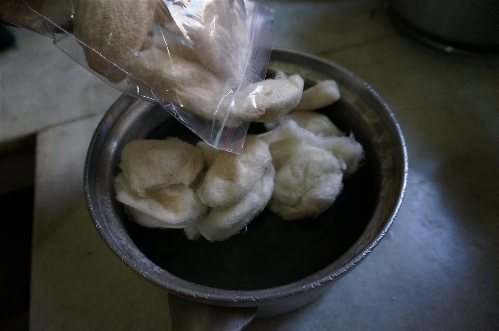 Silk Spinning for Lazy People : 5 Steps (with Pictures) - Instructables