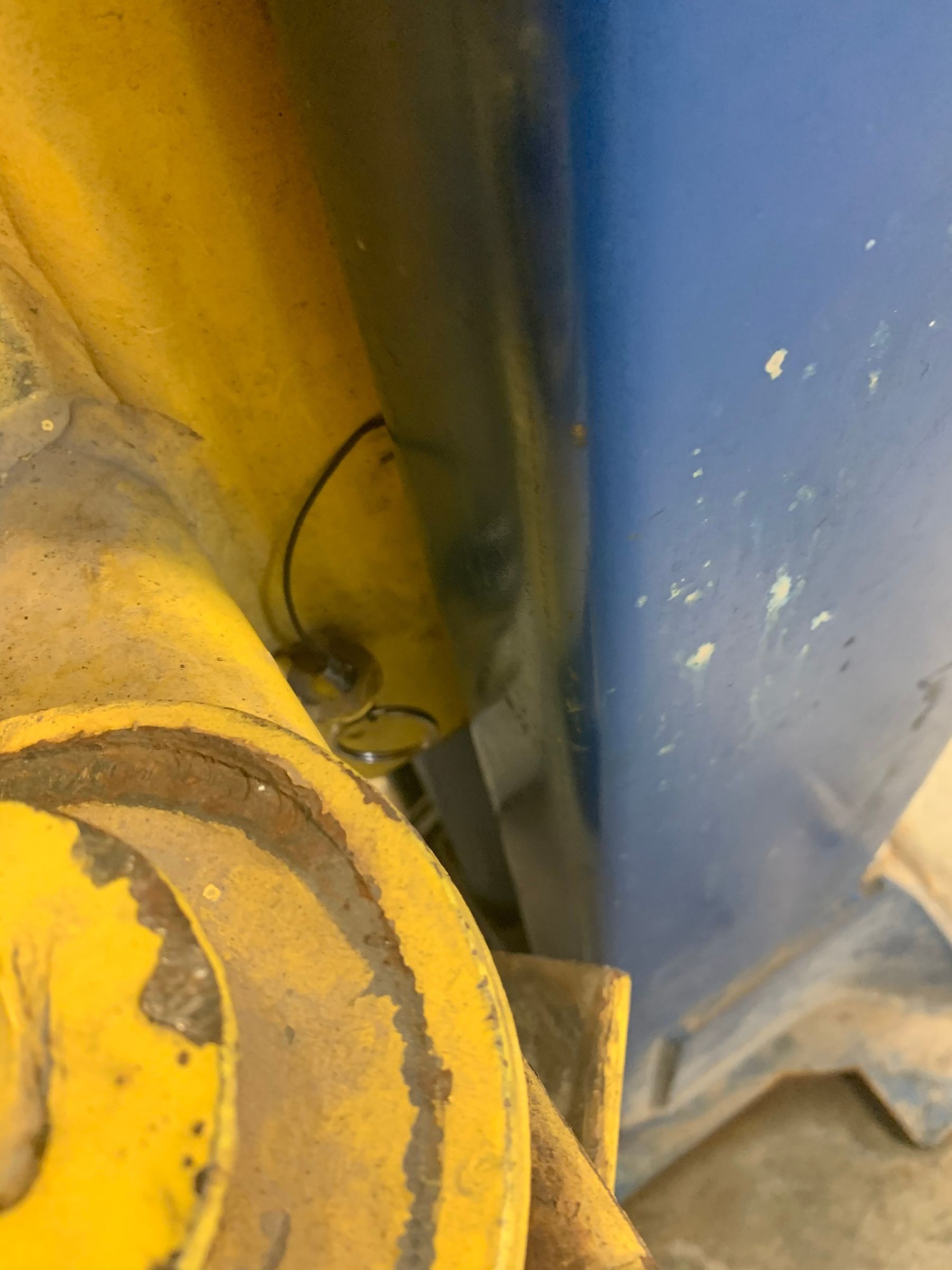 How to Use an Automotive Hoist : 5 Steps - Instructables