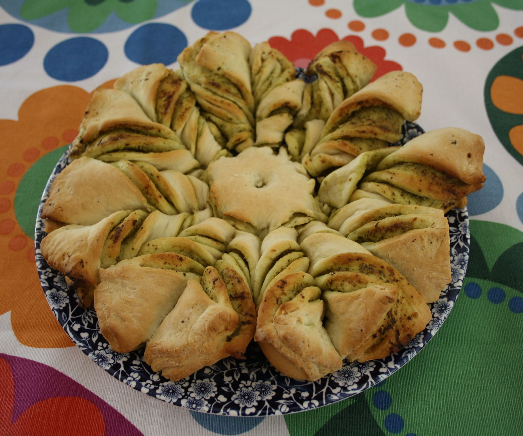 Pesto Bread : 7 Steps (with Pictures) - Instructables