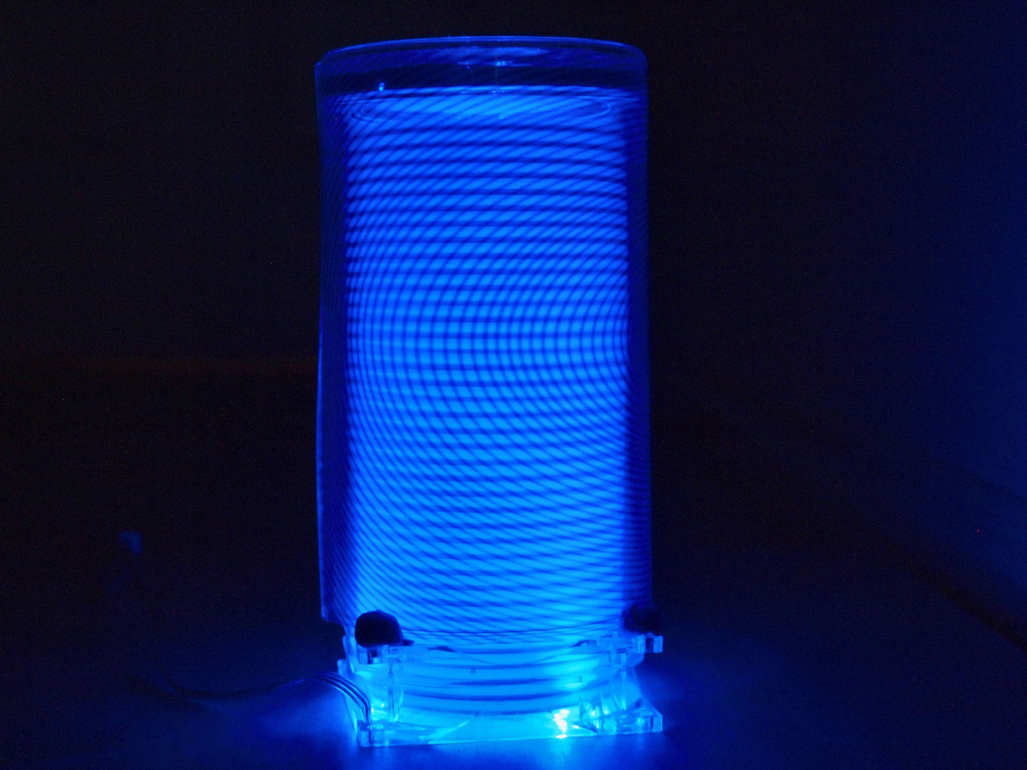 Moire Effect Spinning Lamp : 7 Steps (with Pictures) - Instructables