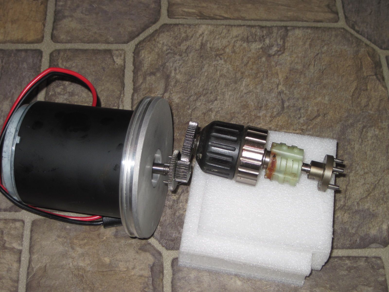 Small Wind Powered Generator : 9 Steps (with Pictures) - Instructables