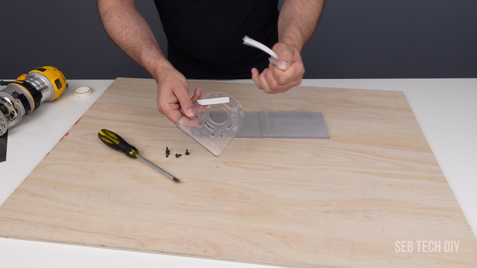 Circle Jig for Router - 5$ Basic and Easy Cutting Jig : 11 Steps (with ...