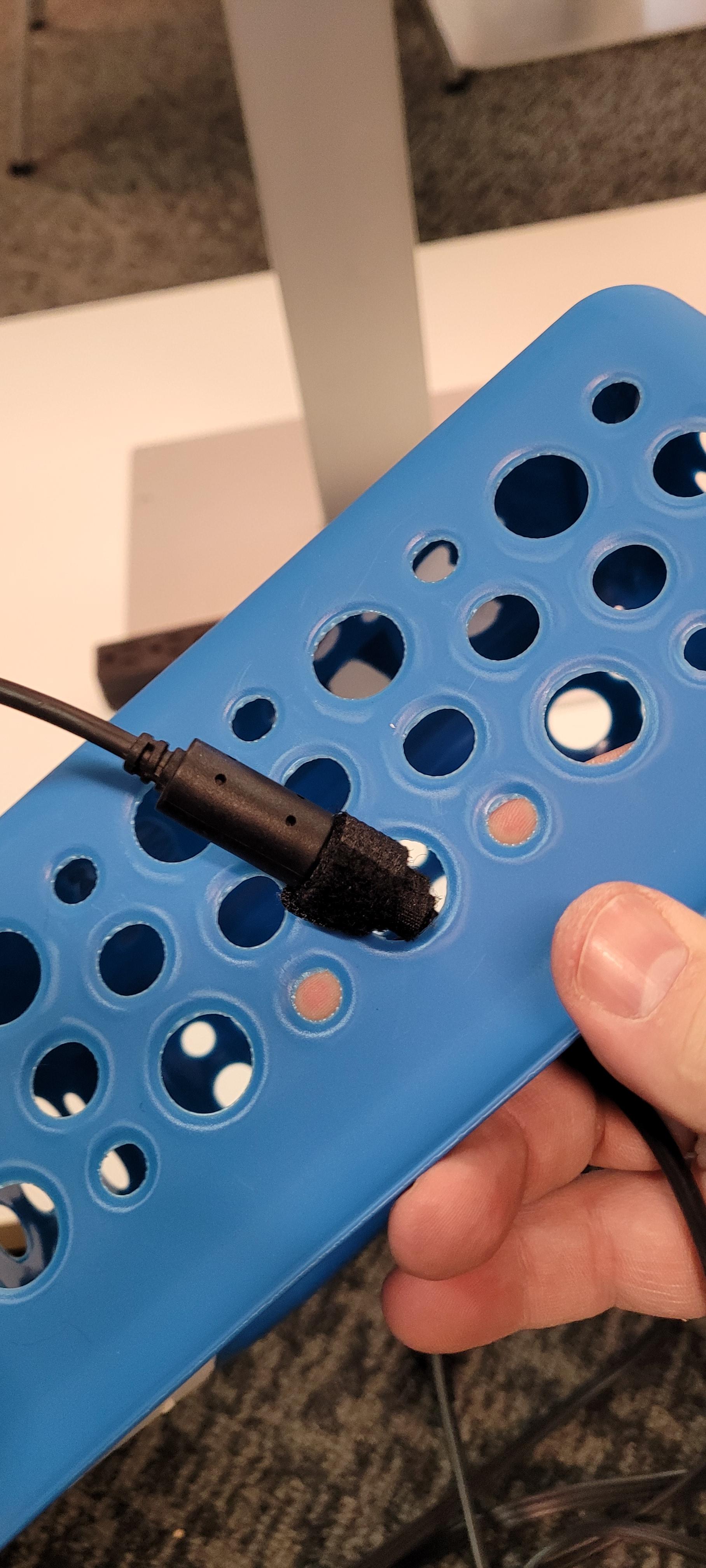 Table Cable Management System : 8 Steps (with Pictures) - Instructables