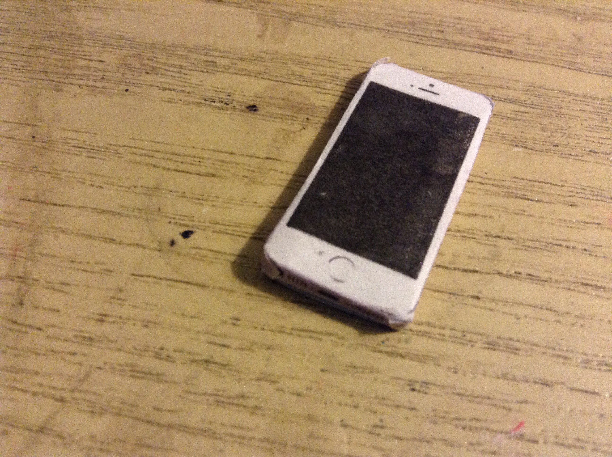 IPhone 5s Papercraft : 11 Steps - Instructables