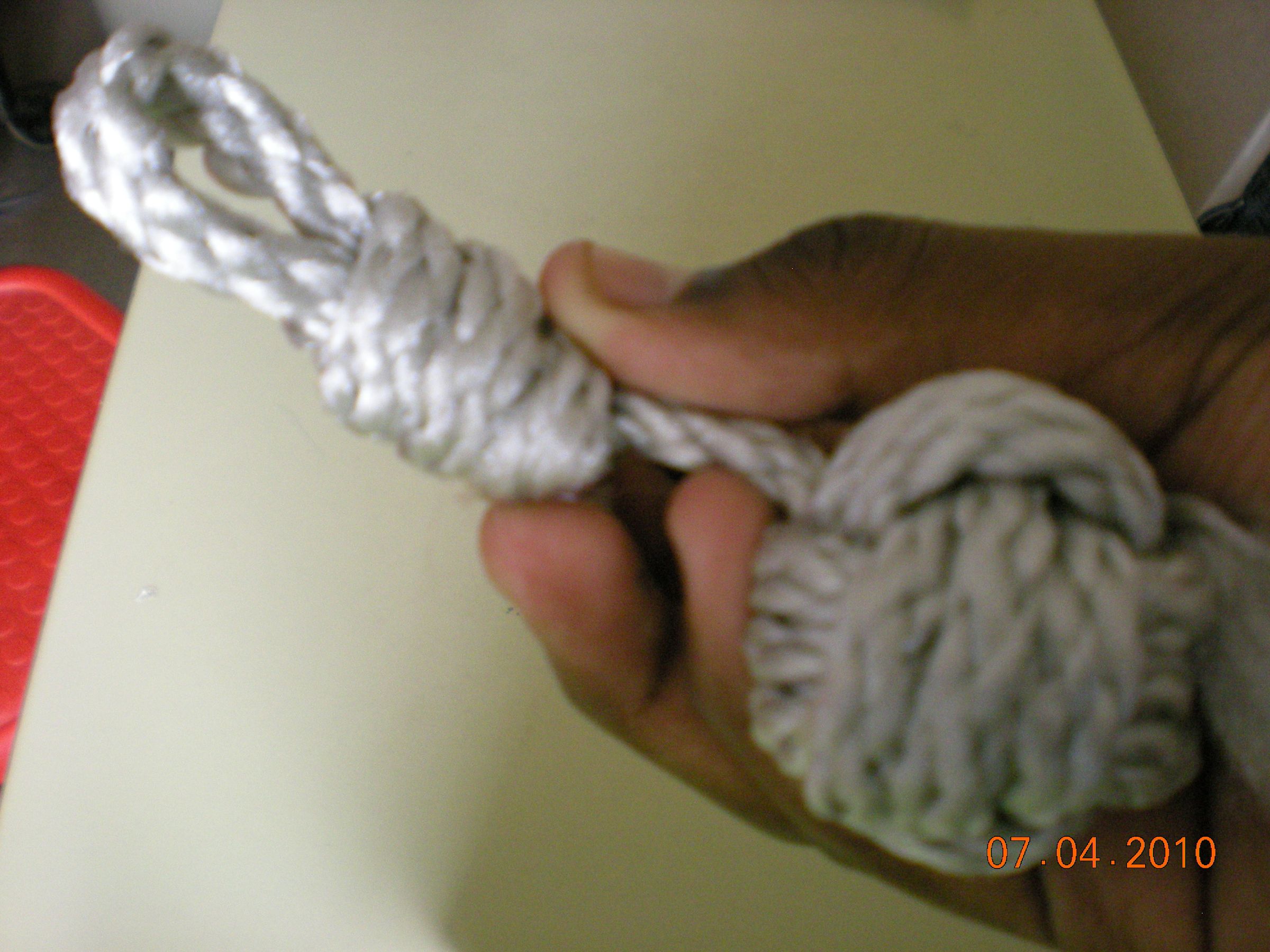 Monkey's Fist Keychain : 4 Steps (with Pictures) - Instructables