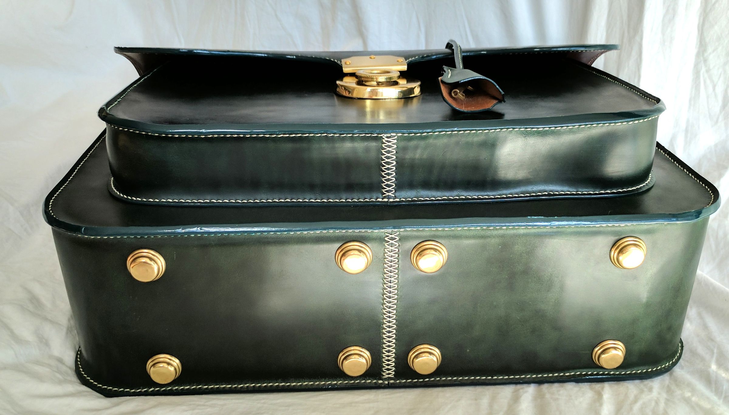 Shell Cordovan Leather Briefcase : 38 Steps (with Pictures) - Instructables